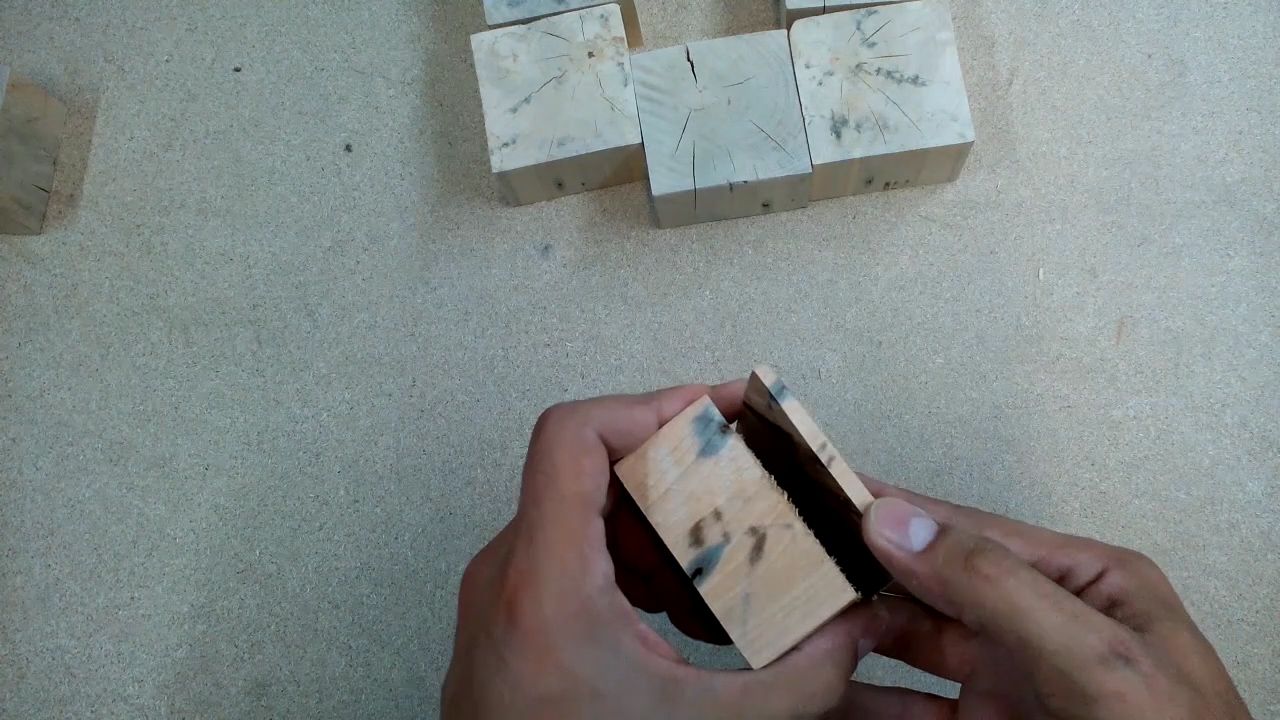 A Clock From Pallet Wood Blocks : 7 Steps (with Pictures) - Instructables