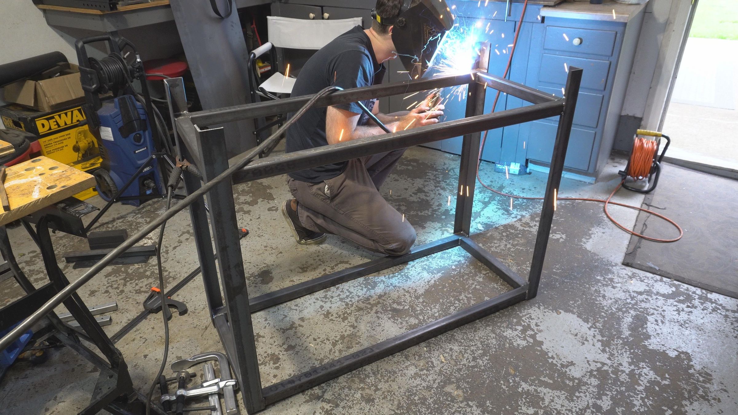 Building a Sturdy Lathe Stand : 6 Steps (with Pictures) - Instructables