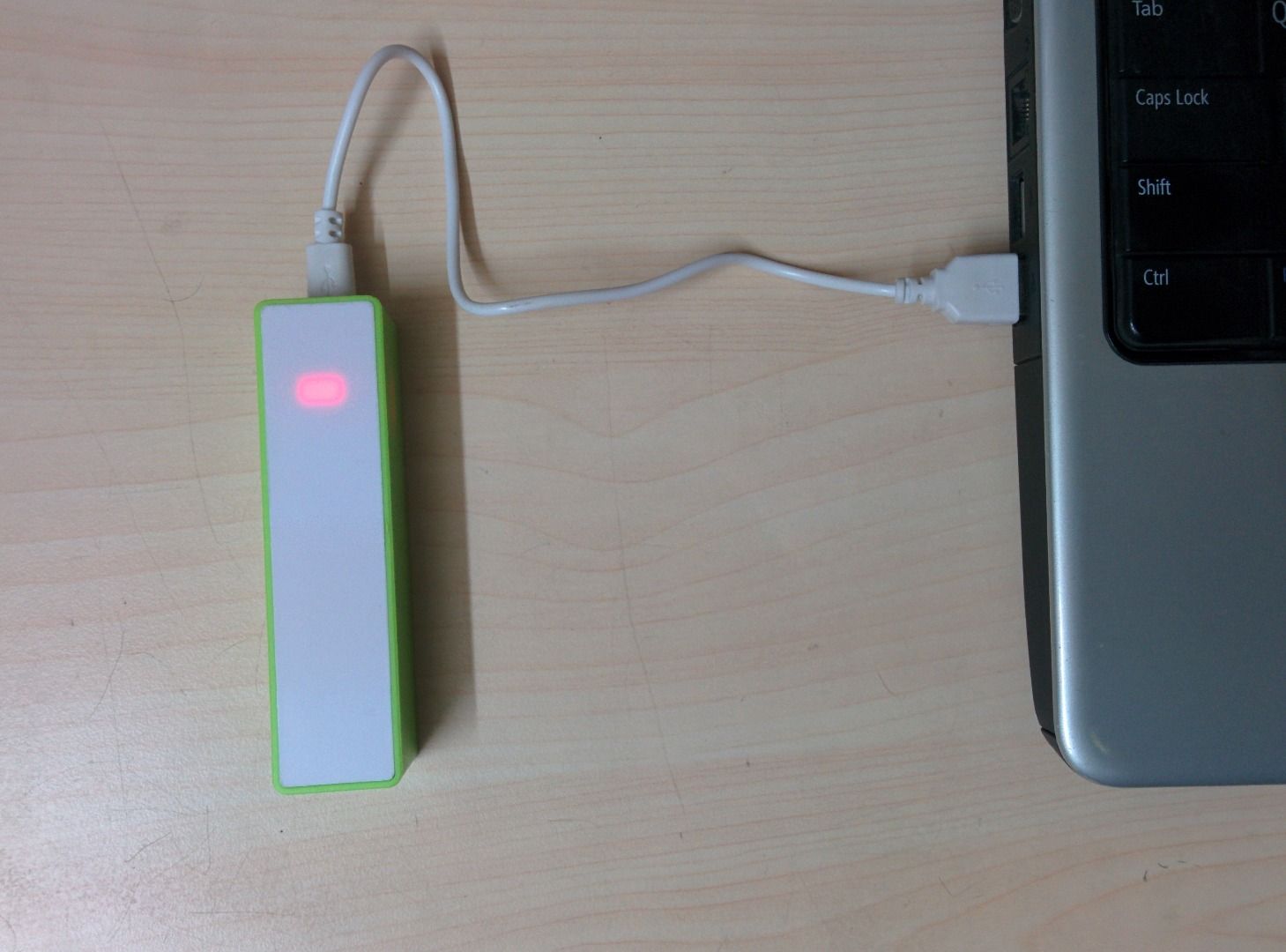 REUSE YOUR OLD LAPTOP BATTERY TO MAKE a POWER BANK : 9 Steps (with ...