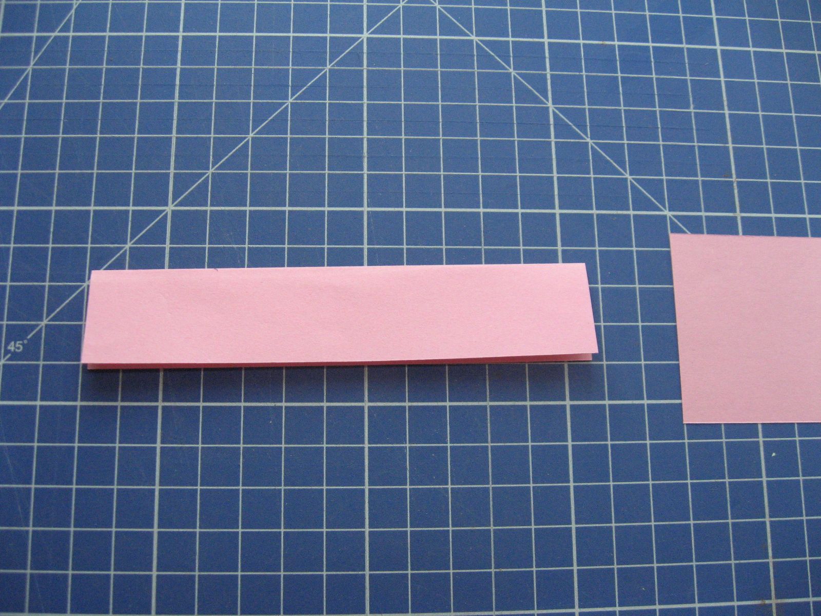 How to Make a Small Paper Vase : 6 Steps (with Pictures) - Instructables