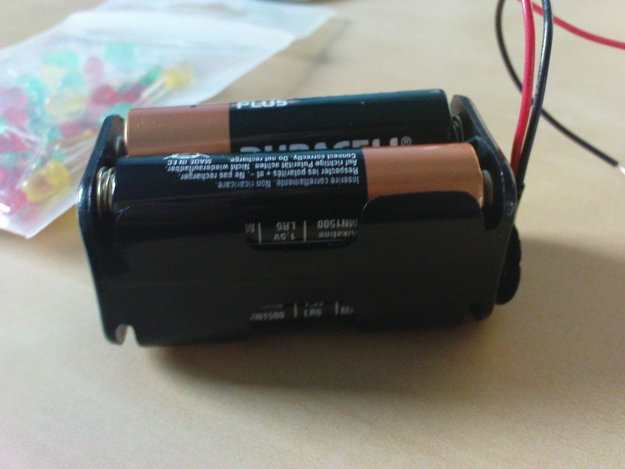 Breadboard Basics for Absolute Beginners : 10 Steps (with Pictures ...