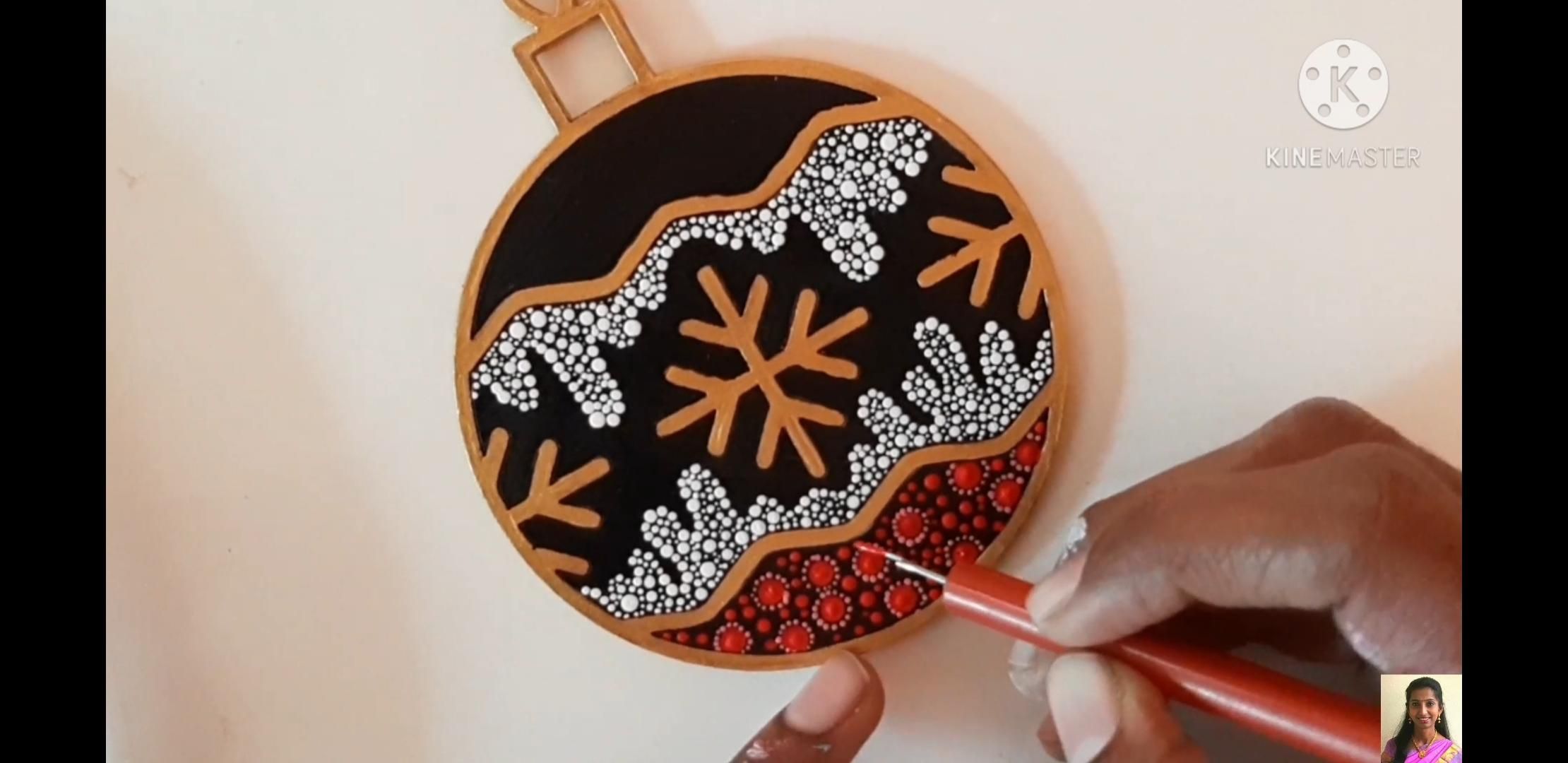 How to Dot Paint DIY Christmas Baubles Ornaments 2020 : 4 Steps ...