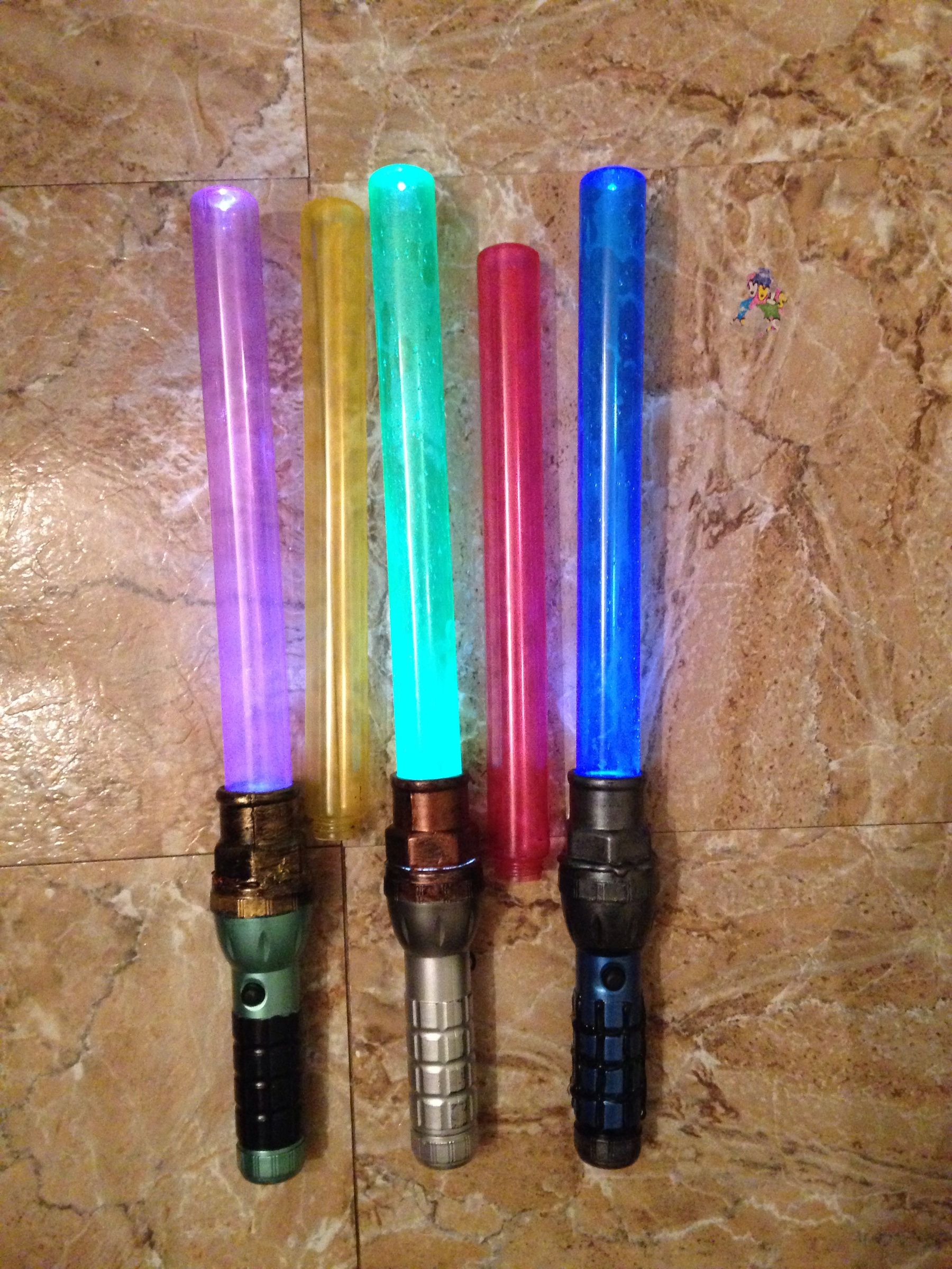 Cheap and Easy Light Up Lightsaber With Interchangeable Blade : 7 Steps ...