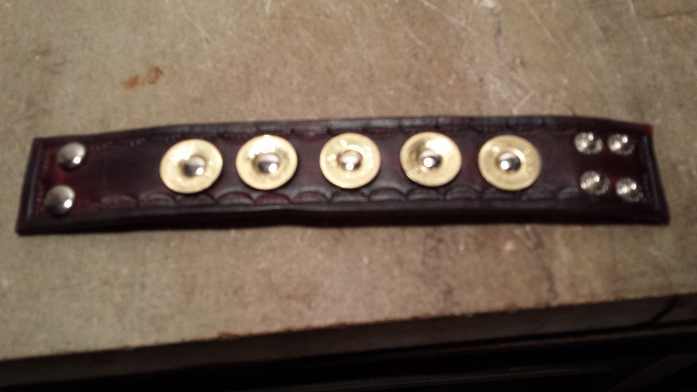 Cutting Shotgun Shells for Crafts. WARNING!!!! ONLY USE USED ALREADY ...