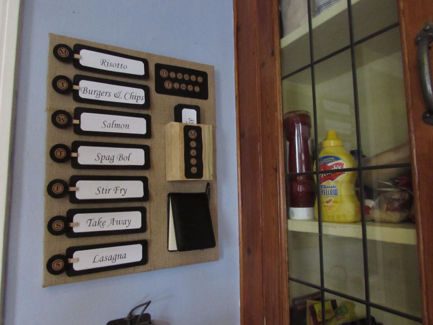 Make Your Own Dinner Planner Menu Board! : 12 Steps - Instructables