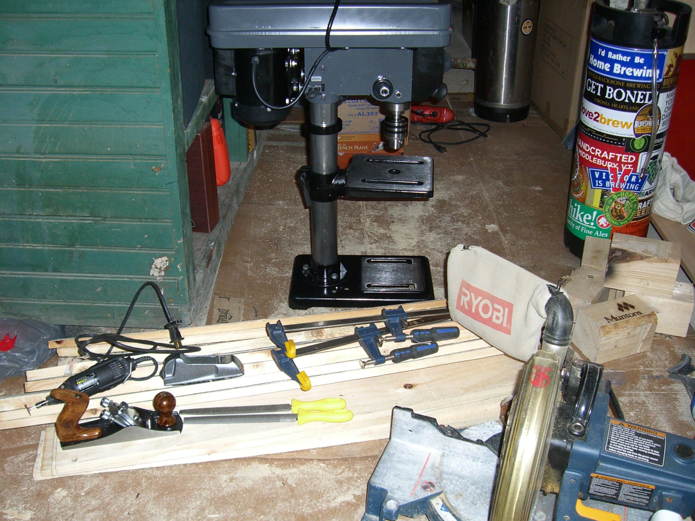 "Steel Pipe" Bookcase : 15 Steps (with Pictures) - Instructables