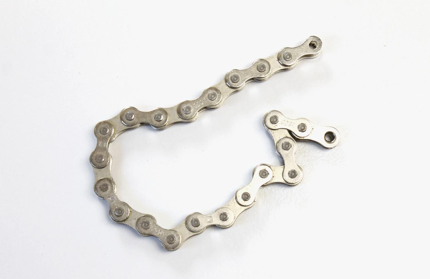 Easy Bike Chain Bracelet : 6 Steps (with Pictures) - Instructables
