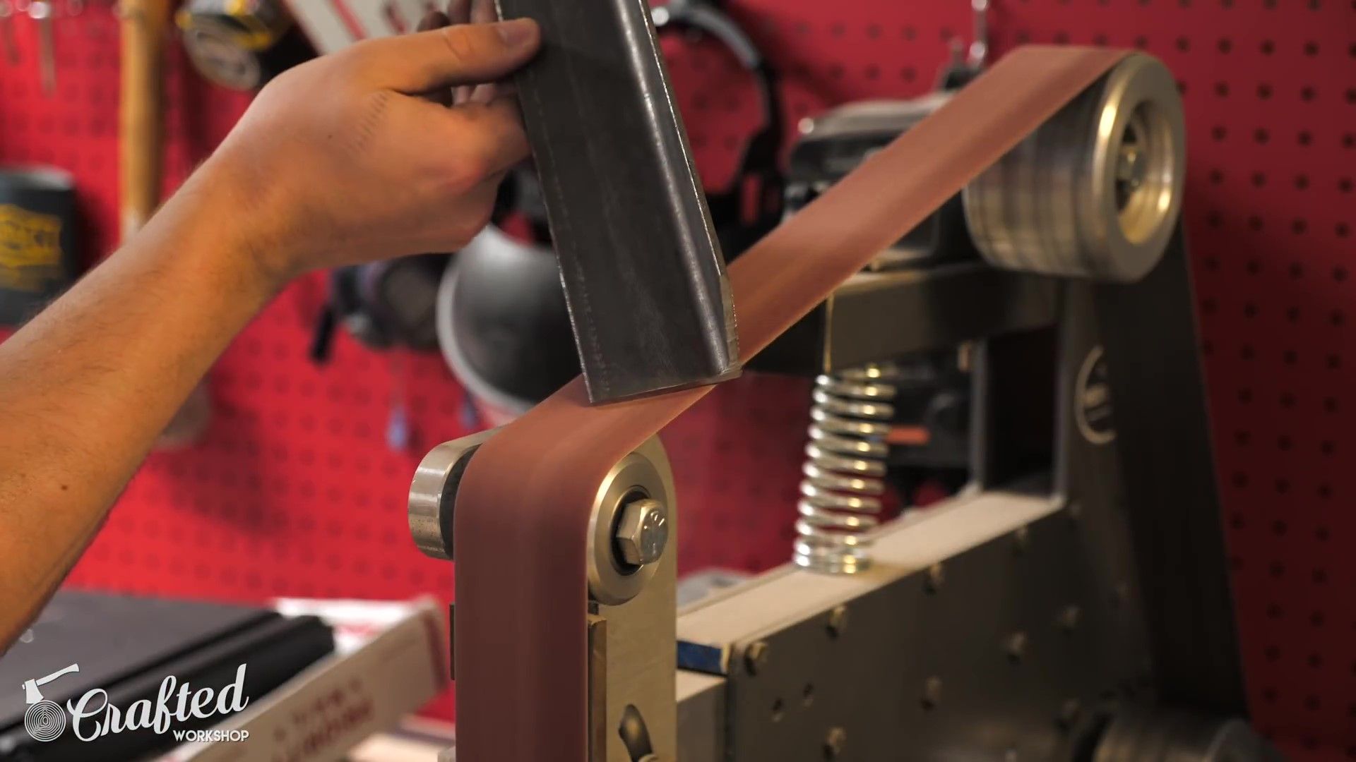 DIY Modern Raised Planter Box // How to Build - Woodworking : 11 Steps ...