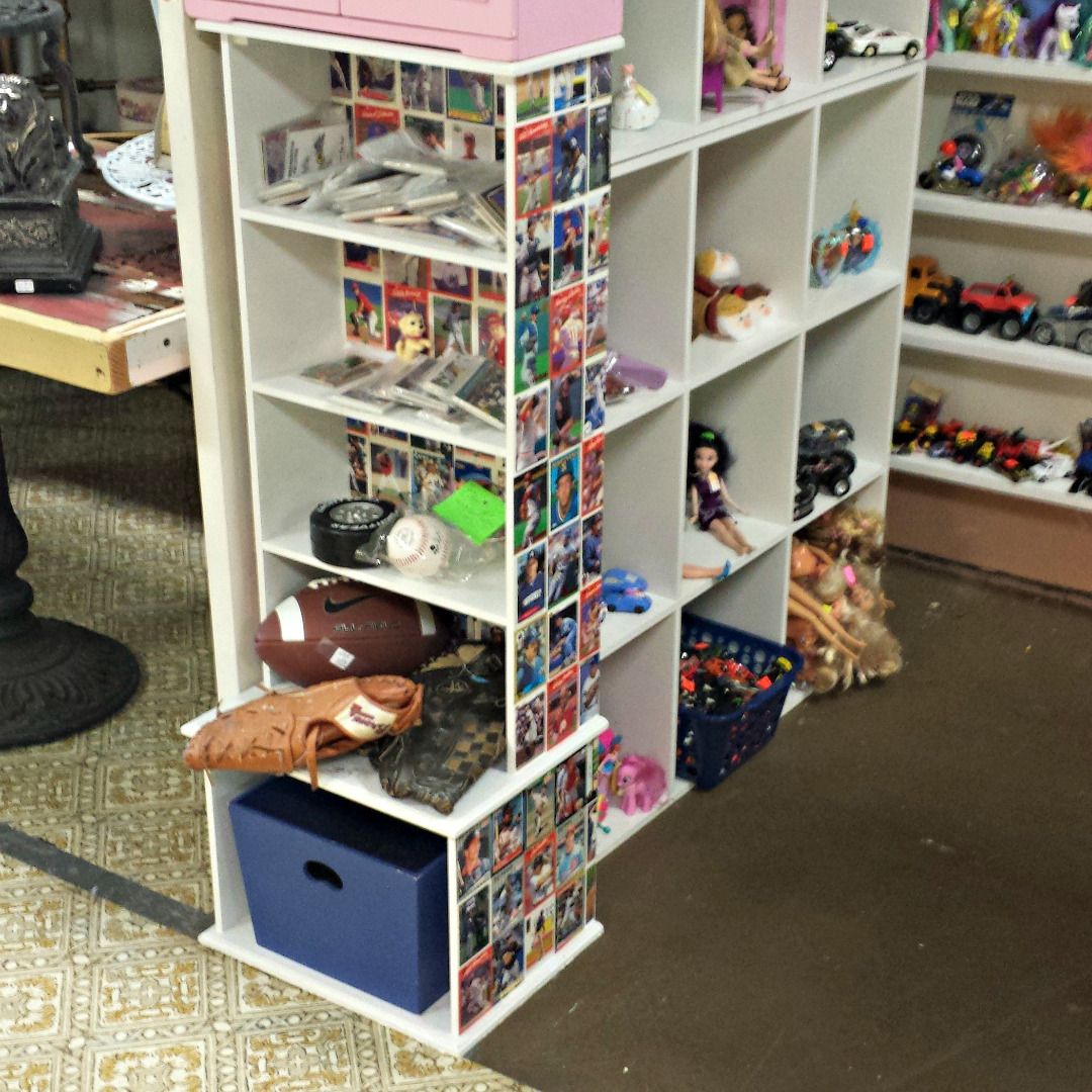 Sports Card Bookcase : 4 Steps (with Pictures) - Instructables