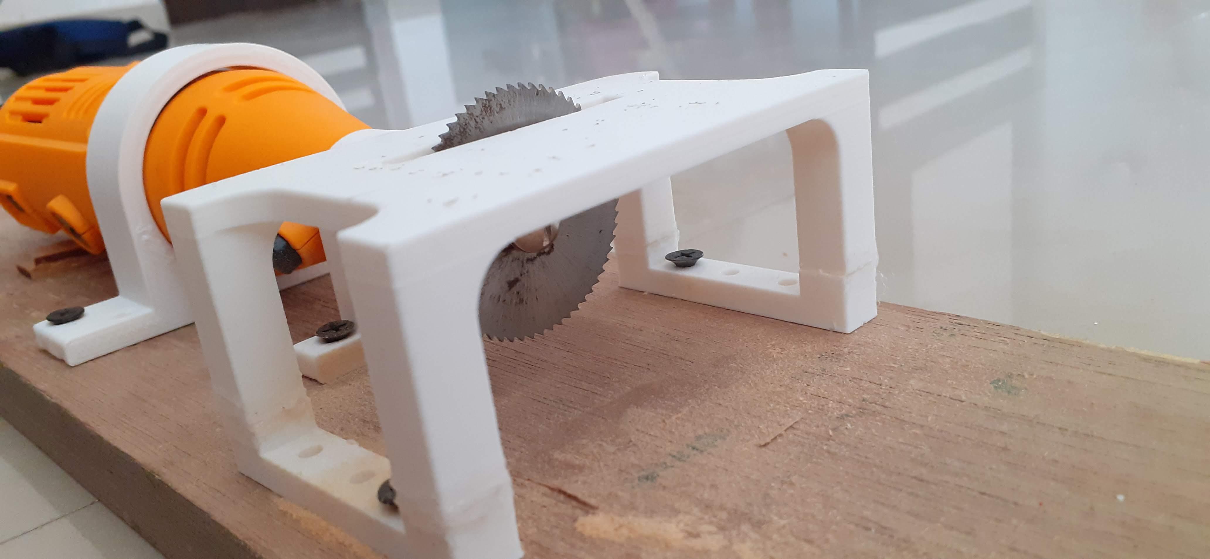 Perfect Straight Cutting Table : 4 Steps (with Pictures) - Instructables