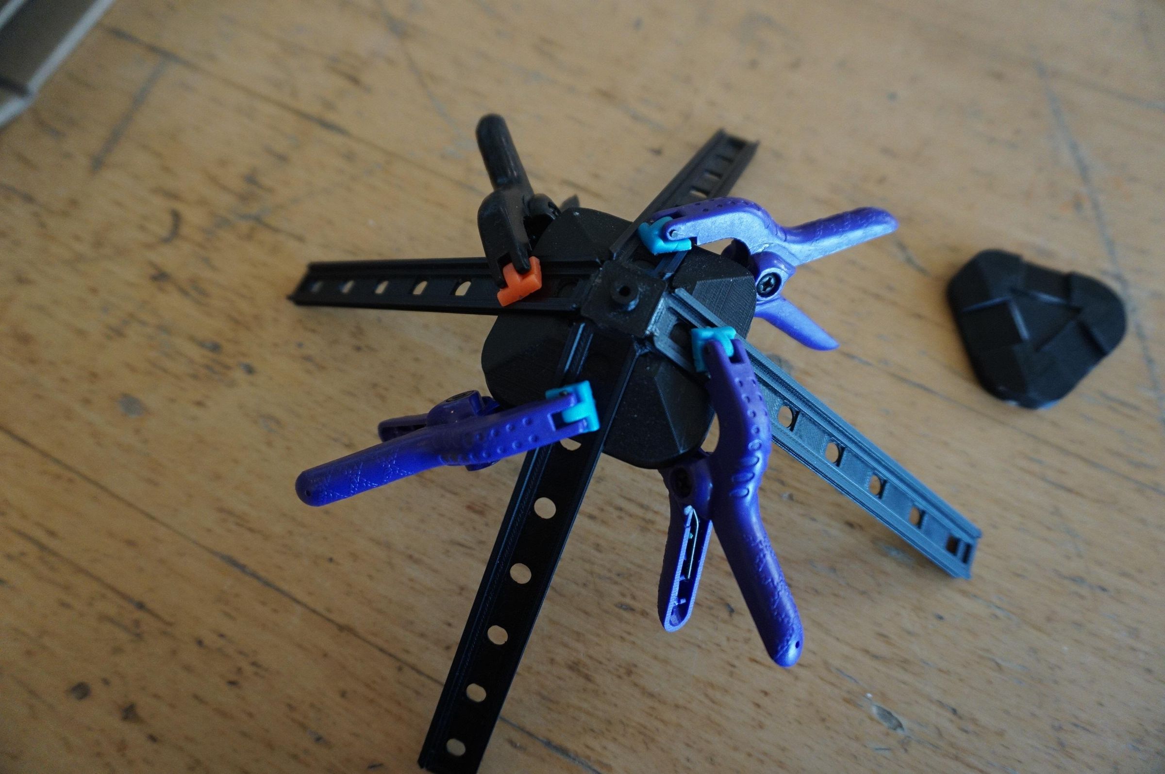 Rhombic Dodecahedron Infinity Lamp : 11 Steps (with Pictures ...