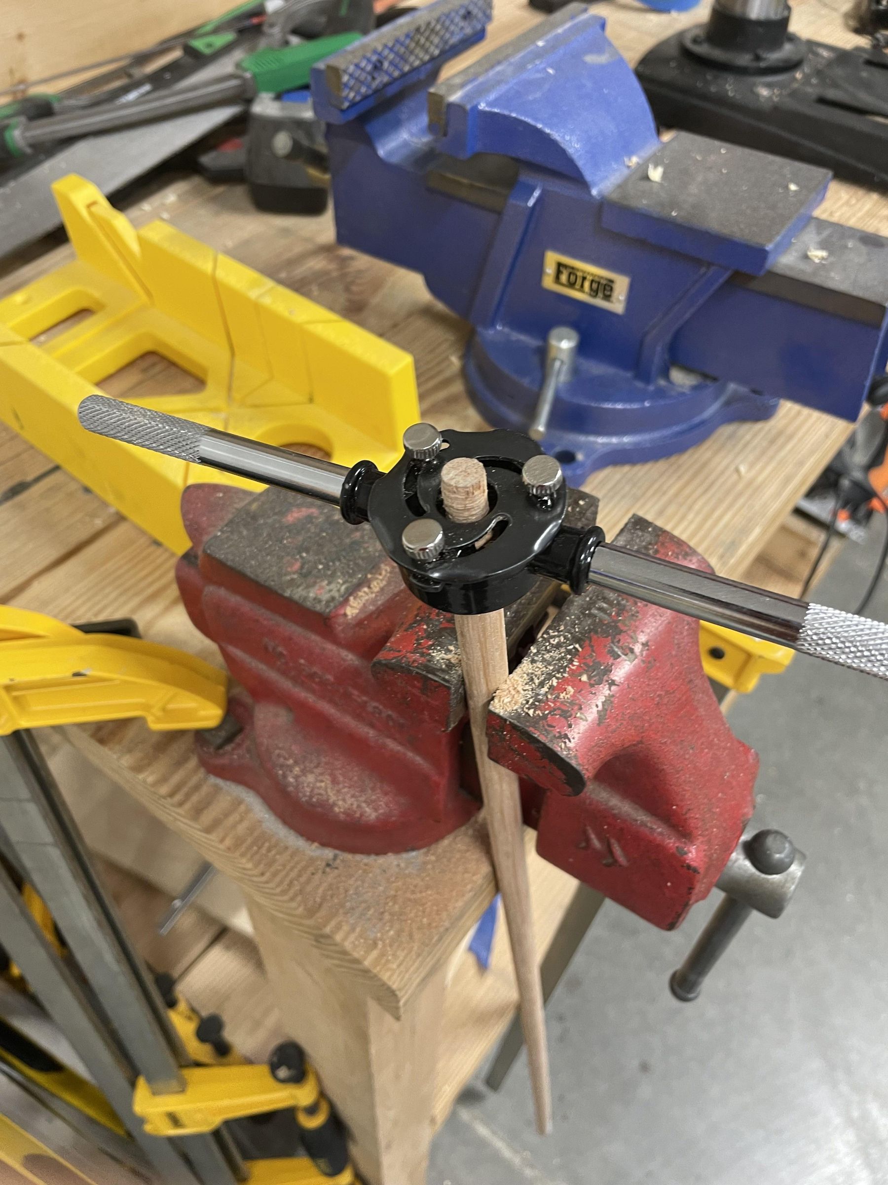 Wooden Bench Vise : 5 Steps (with Pictures) - Instructables