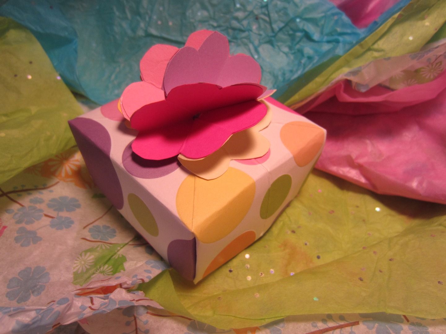 Cute Little Gift Box : 16 Steps - Instructables