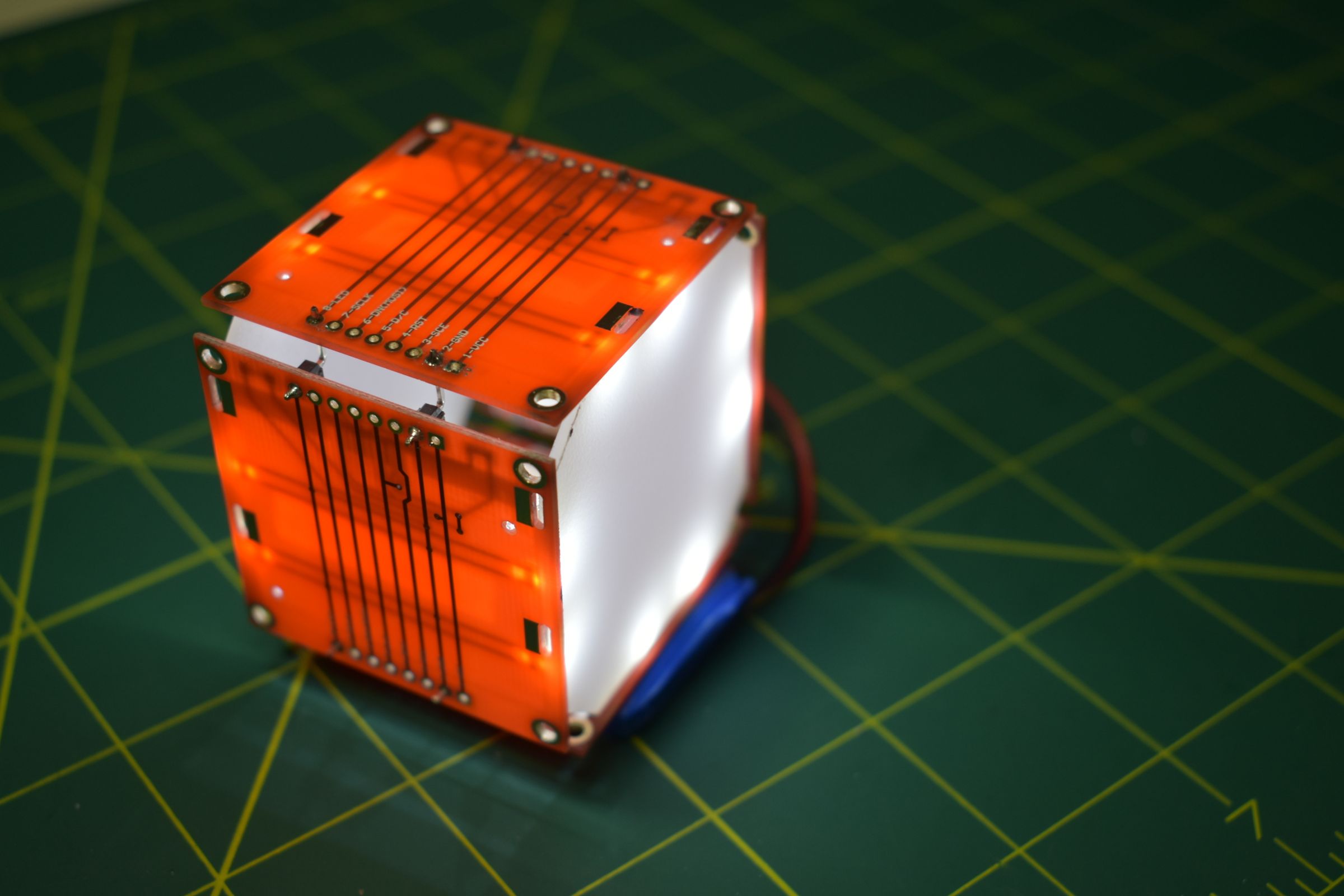 PCB Table Lamp : 7 Steps (with Pictures) - Instructables