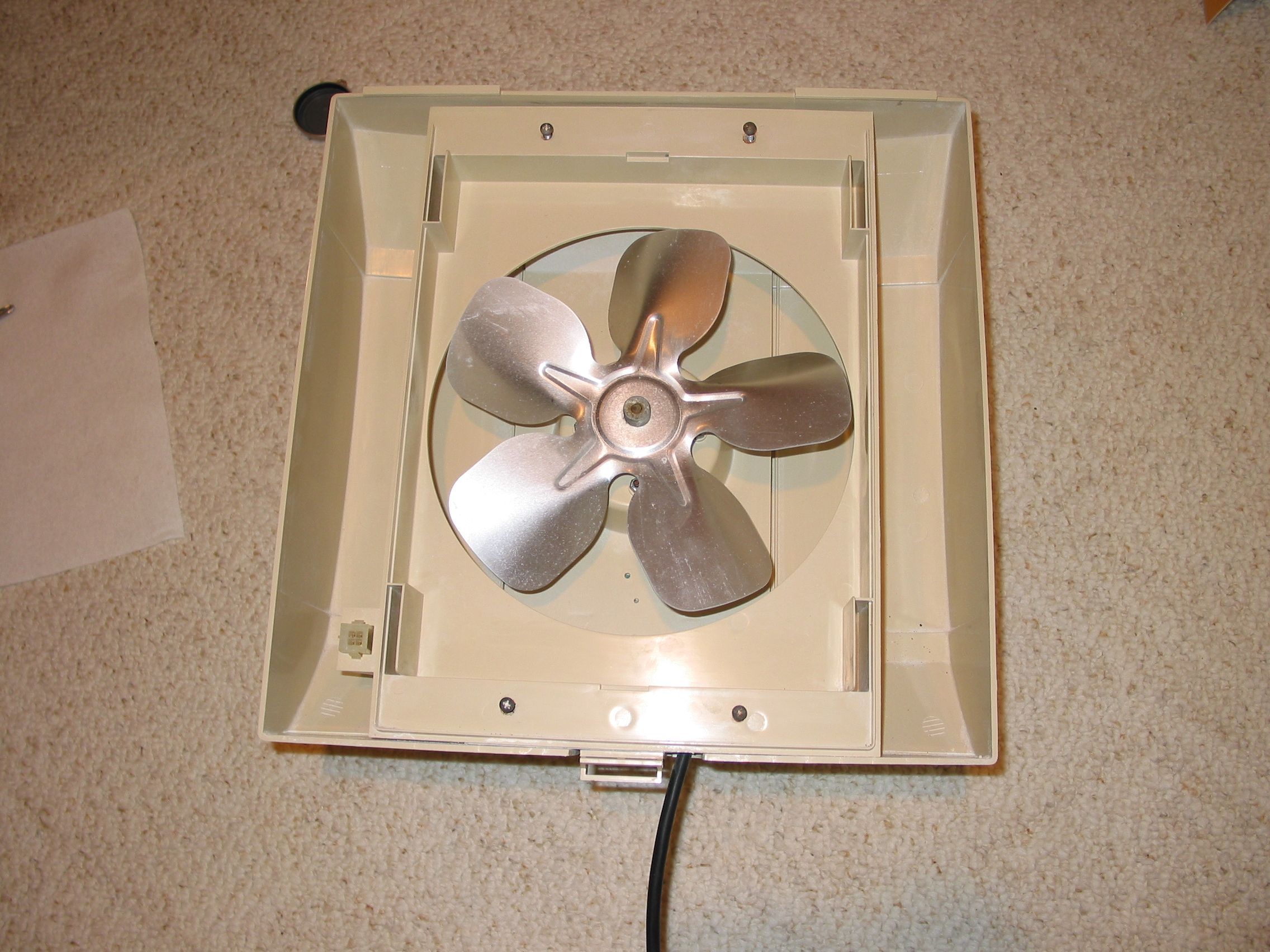 Troubleshoot and Repair a Furnace Mounted Humidifier : 4 Steps ...