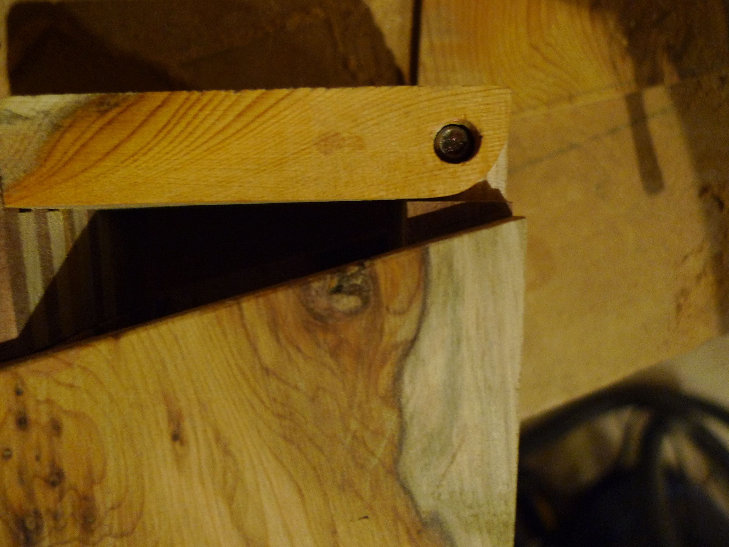 Scrap Wooden Hinged Box : 7 Steps (with Pictures) - Instructables