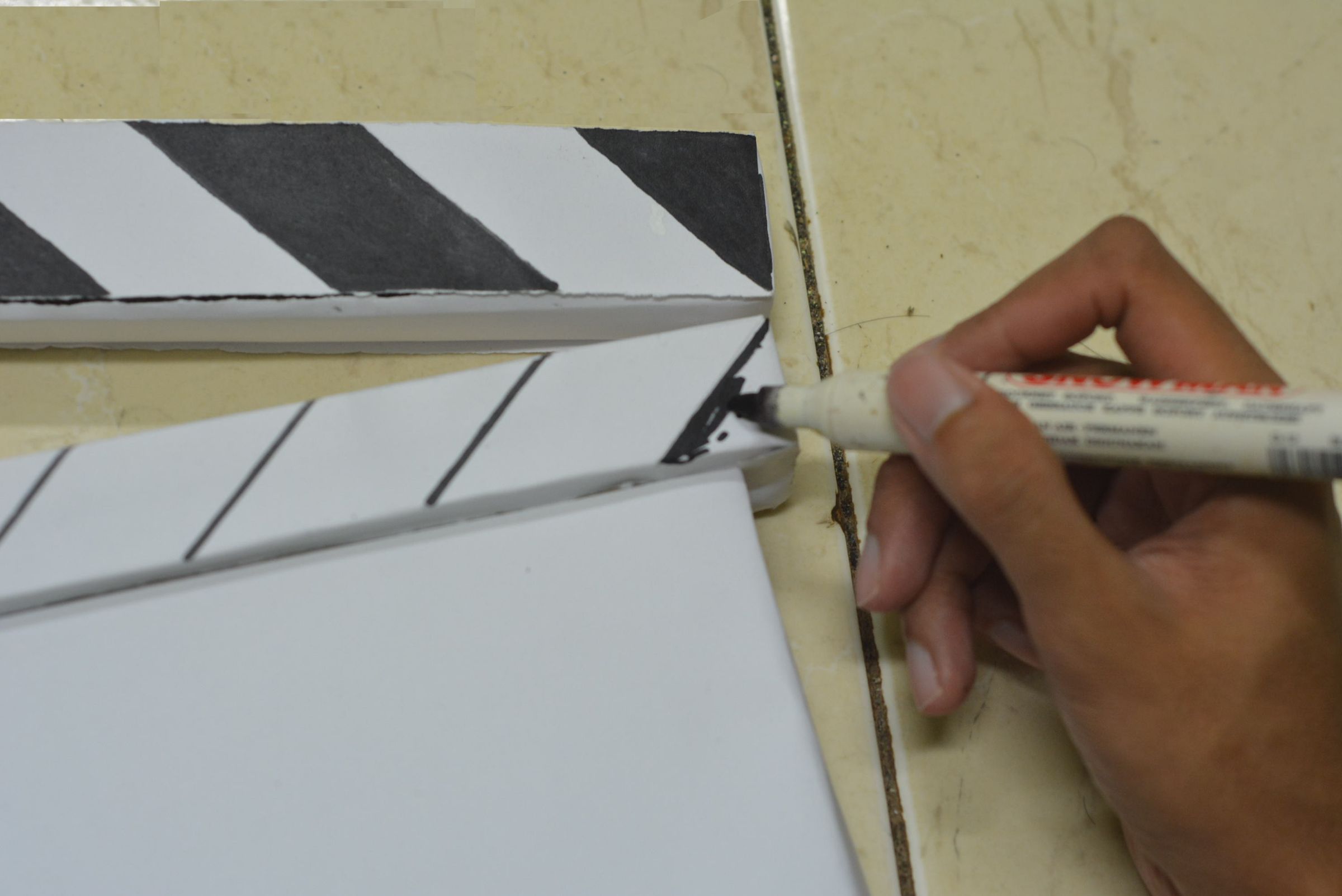 Clapper'card'board : 7 Steps (with Pictures) - Instructables