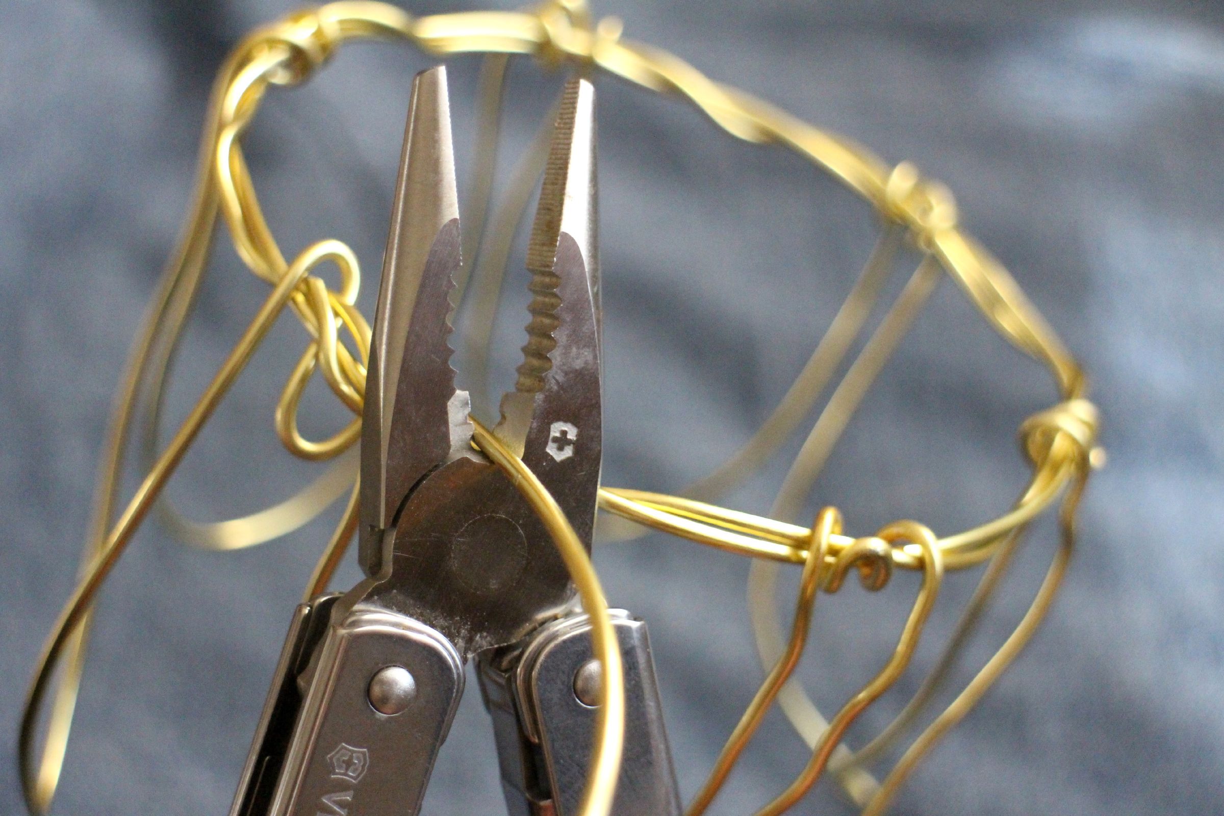 Wire Crown : 8 Steps (with Pictures) - Instructables