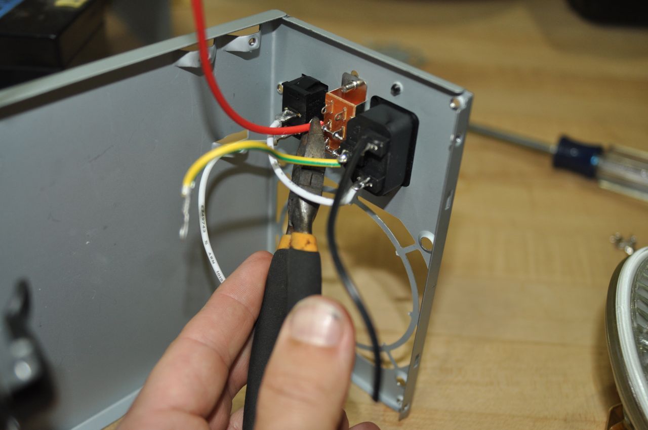 Hack-A-Lantern: Recycled Computer Power Supply Flashlight : 8 Steps ...