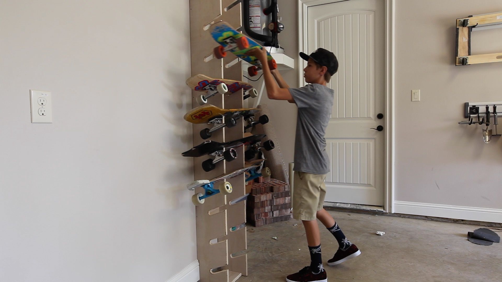 Skateboard Display Rack : 6 Steps (with Pictures) - Instructables