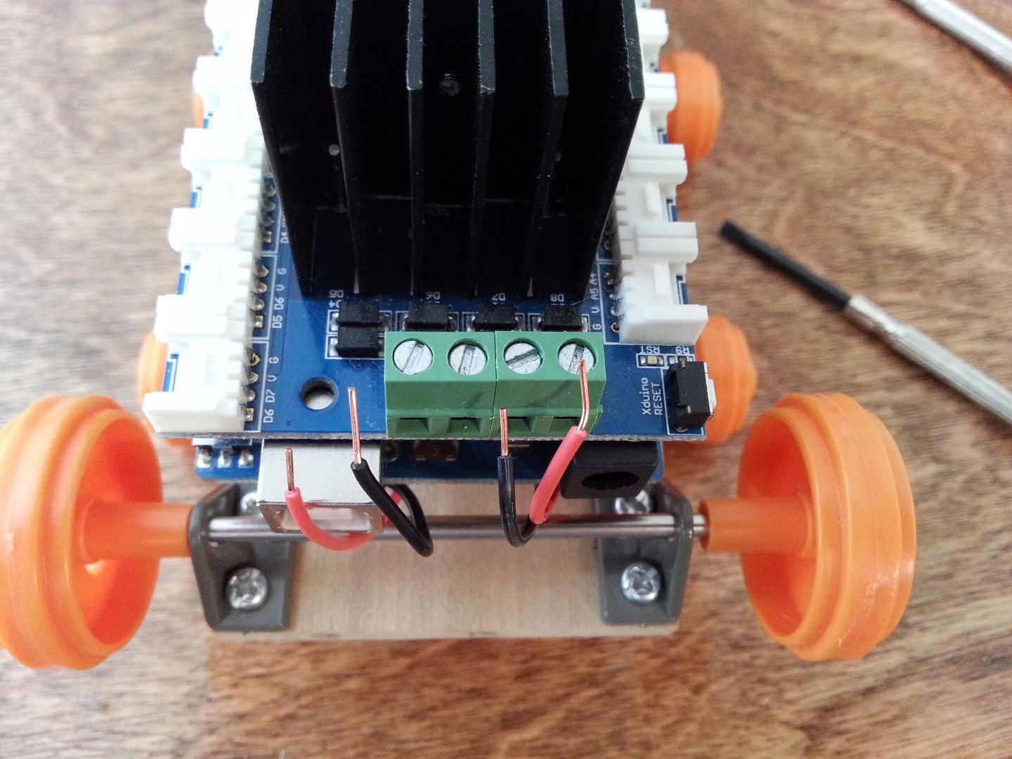 Tracked Arduino Robot : 21 Steps (with Pictures) - Instructables