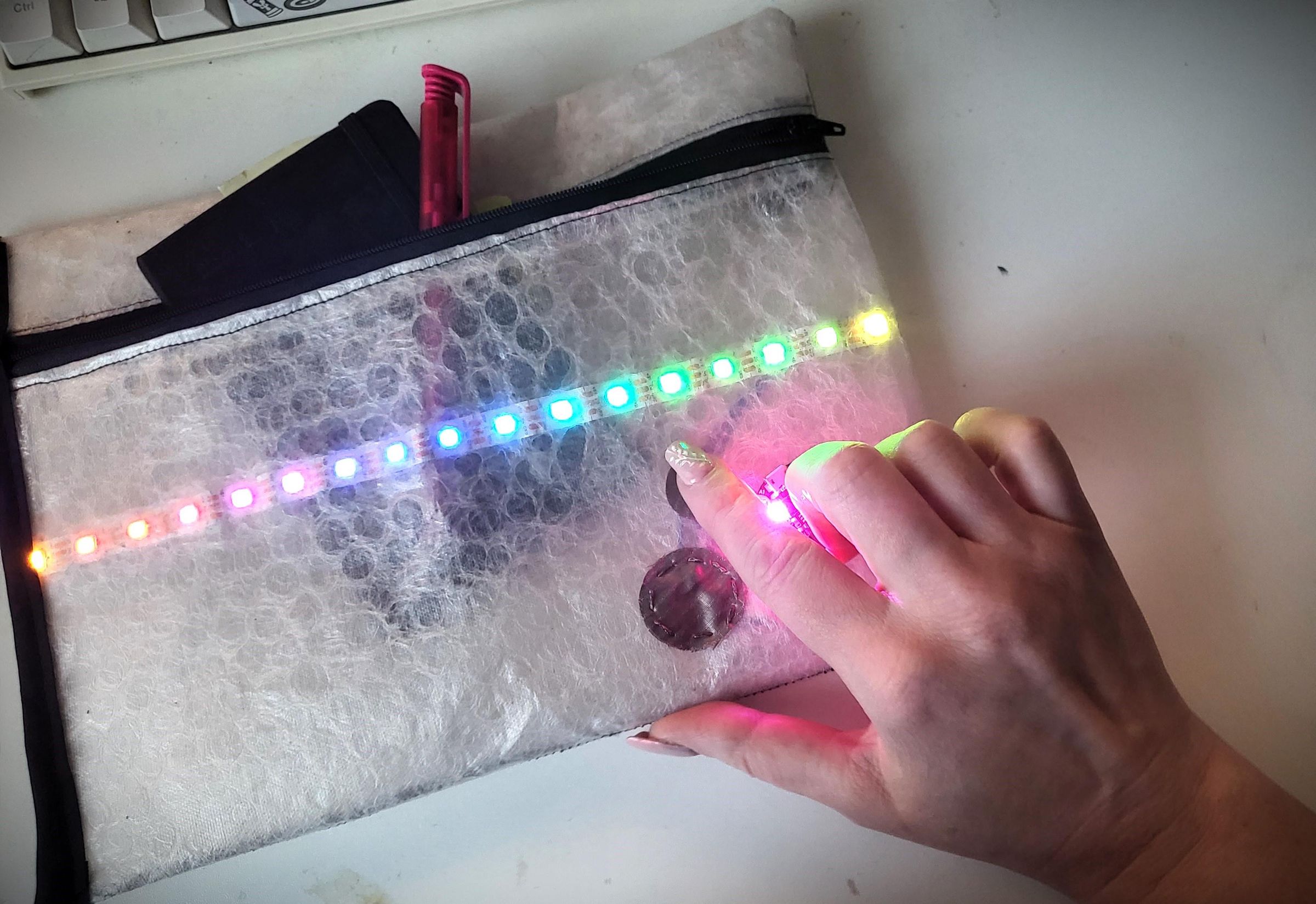 POP! Recycling Bubble Wrap to Fabulous Fabric! : 6 Steps (with Pictures ...
