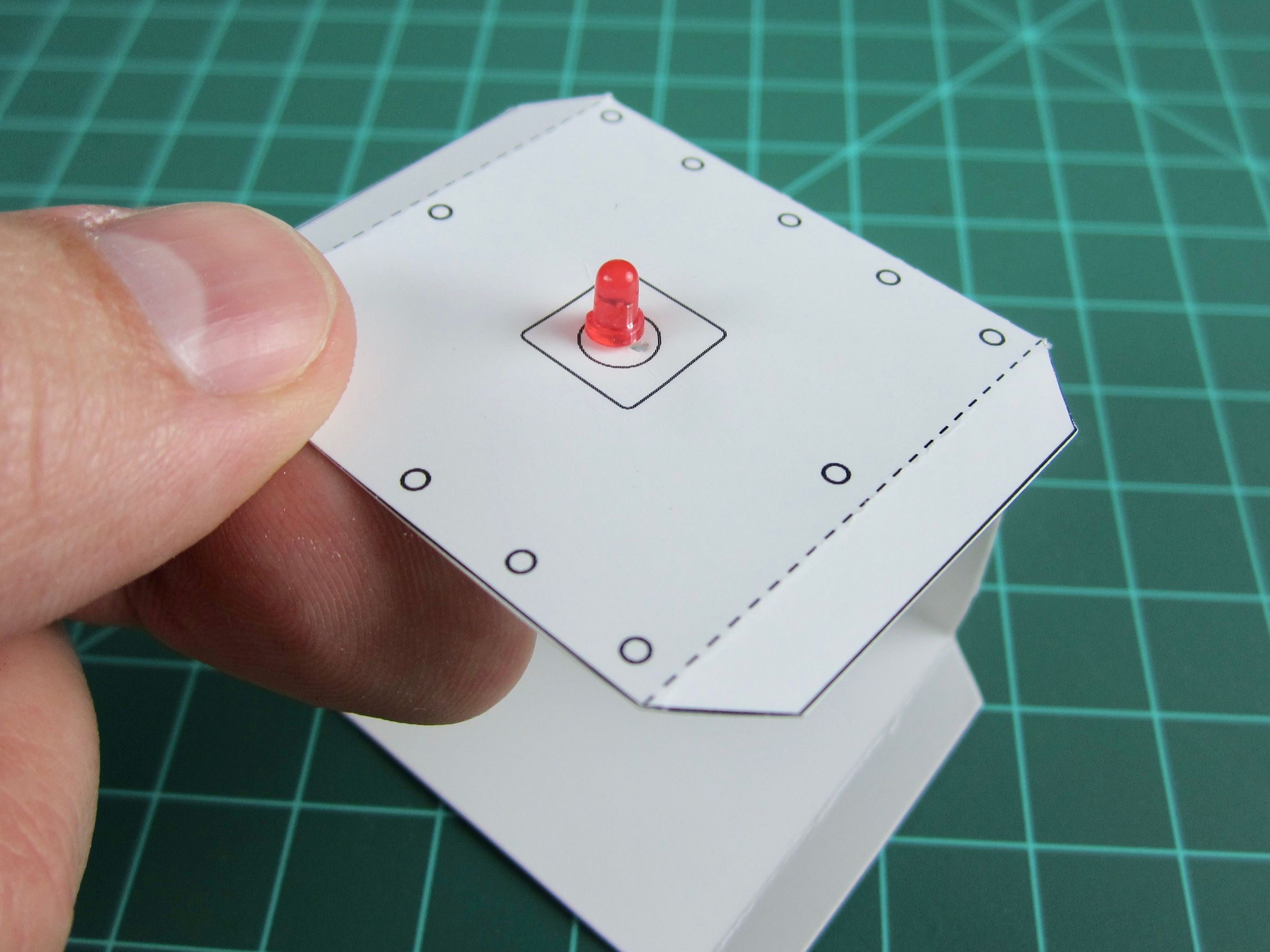 Move and Blink Paper Robot : 10 Steps (with Pictures) - Instructables