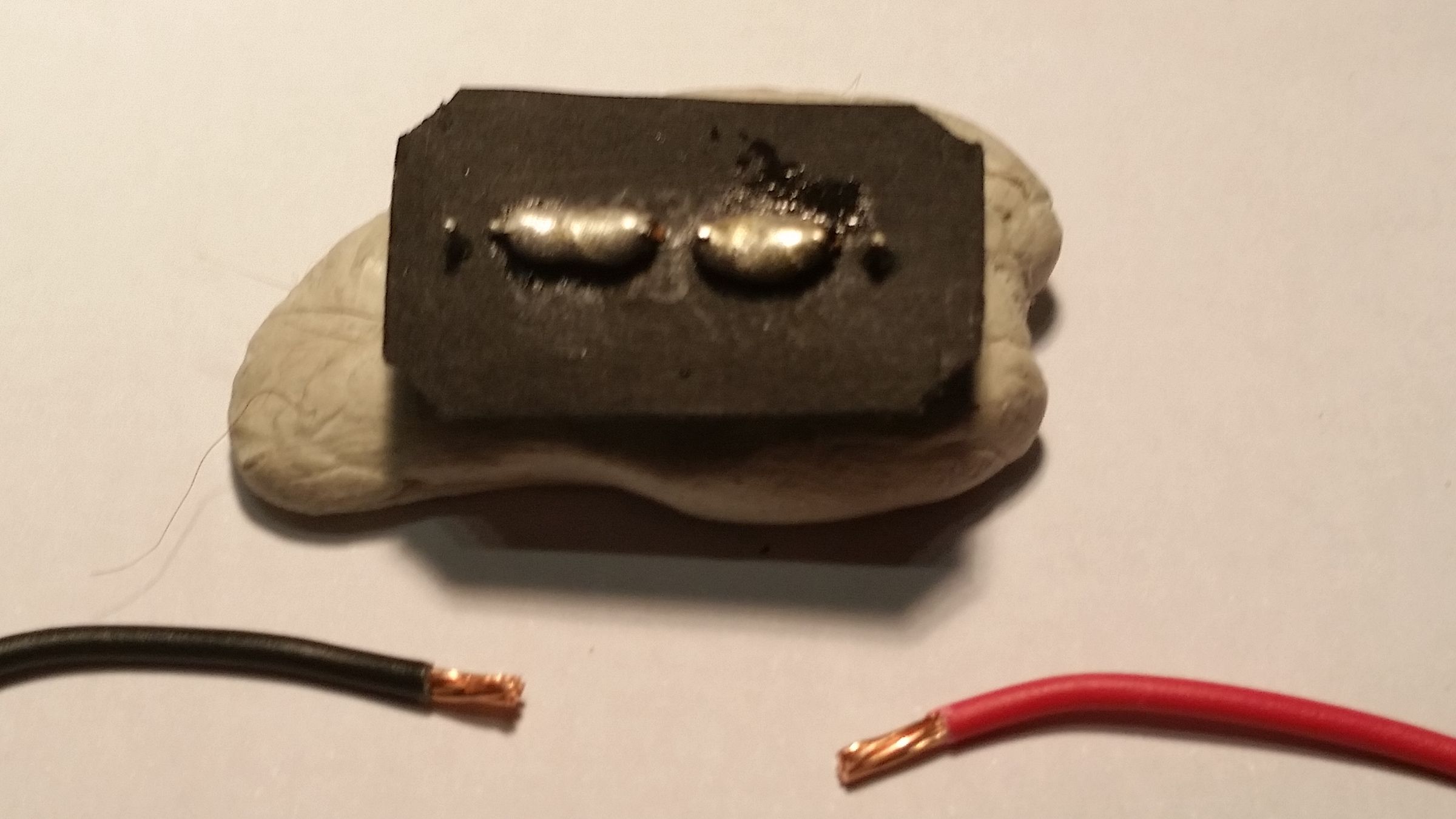 DIY 9 Volt LED Emergency/Backpack Flash Light : 10 Steps - Instructables