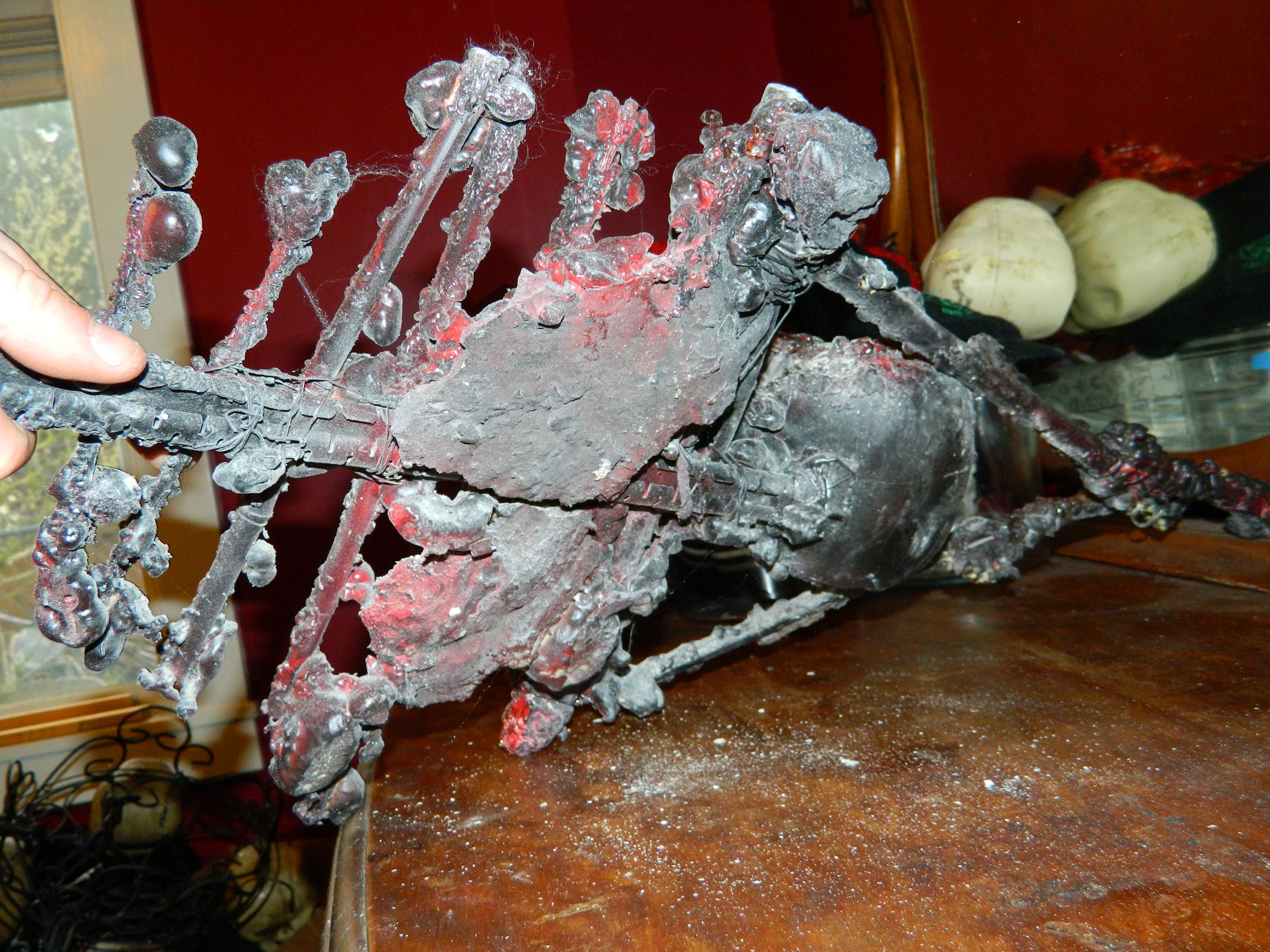 Burnt Corpse / Burning Embers Halloween Prop : 7 Steps - Instructables