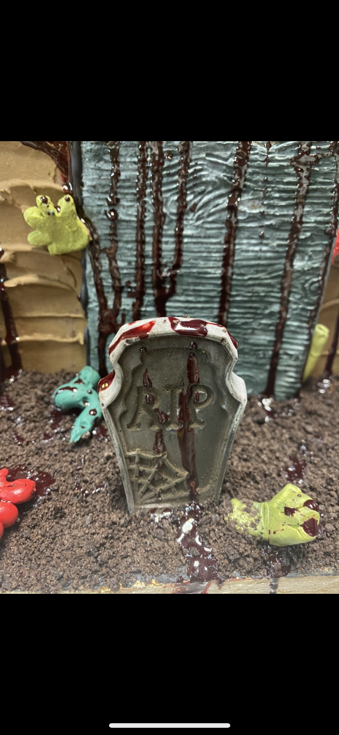 Haunted Gingerbread Display : 9 Steps (with Pictures) - Instructables