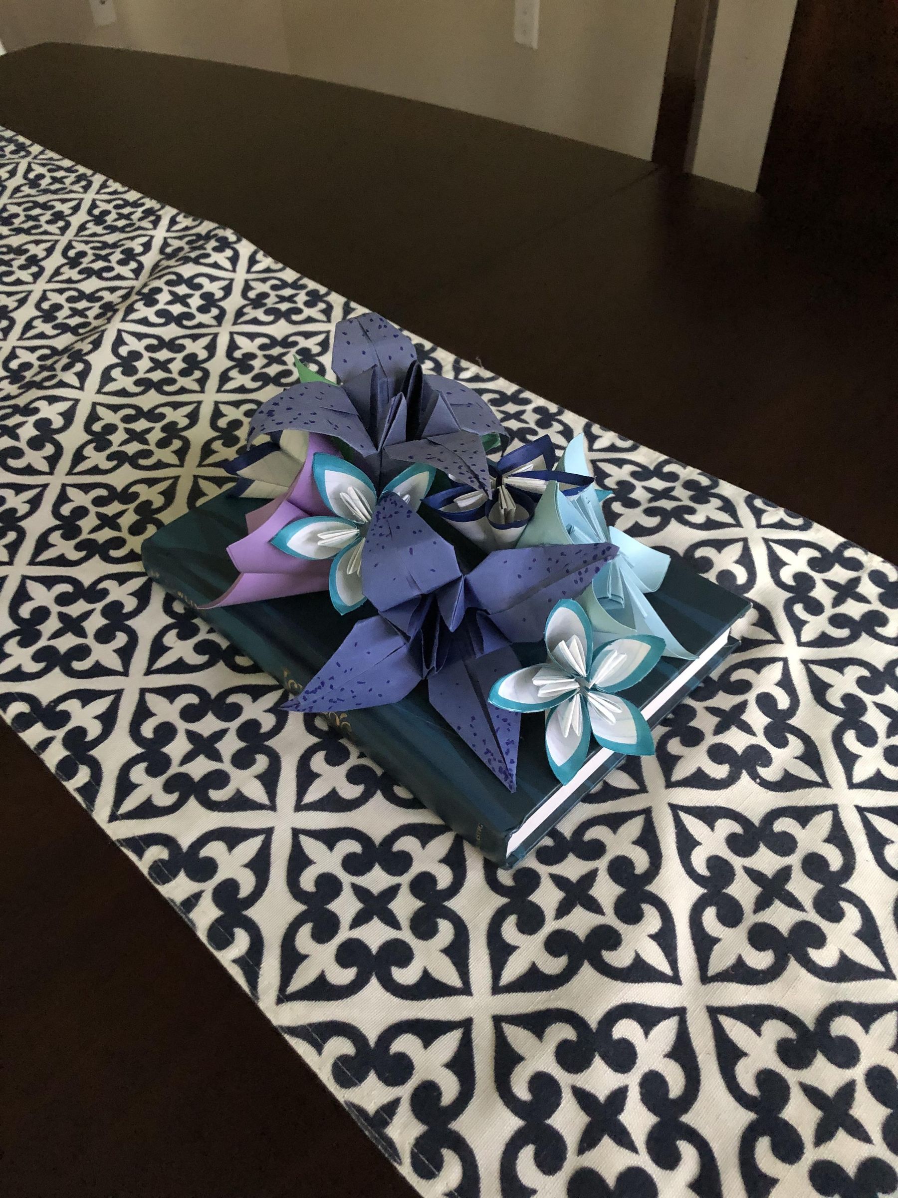 Paper Flower Centerpiece : 12 Steps (with Pictures) - Instructables