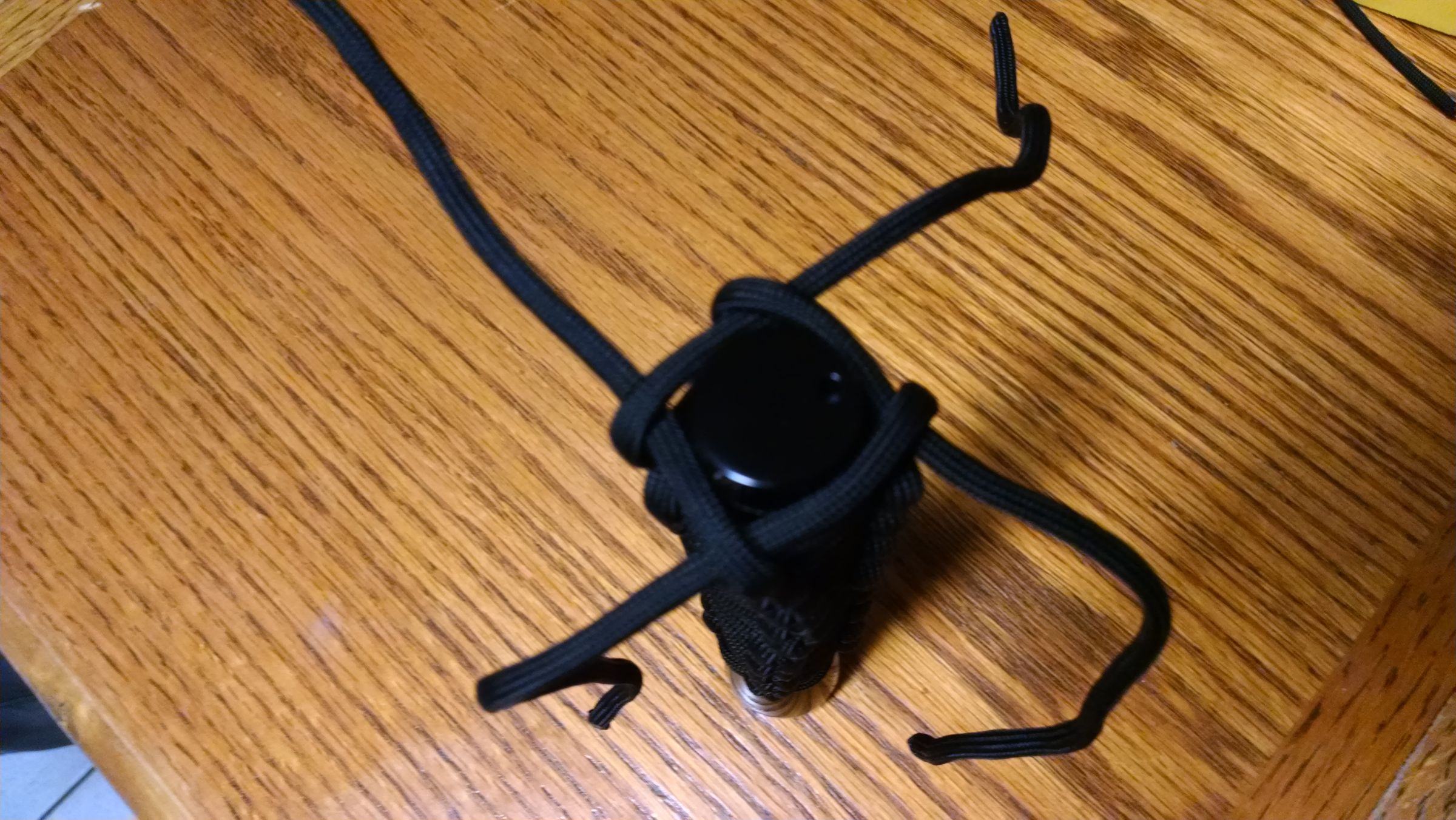 Paracord Flashlight Grip. : 5 Steps (with Pictures) - Instructables