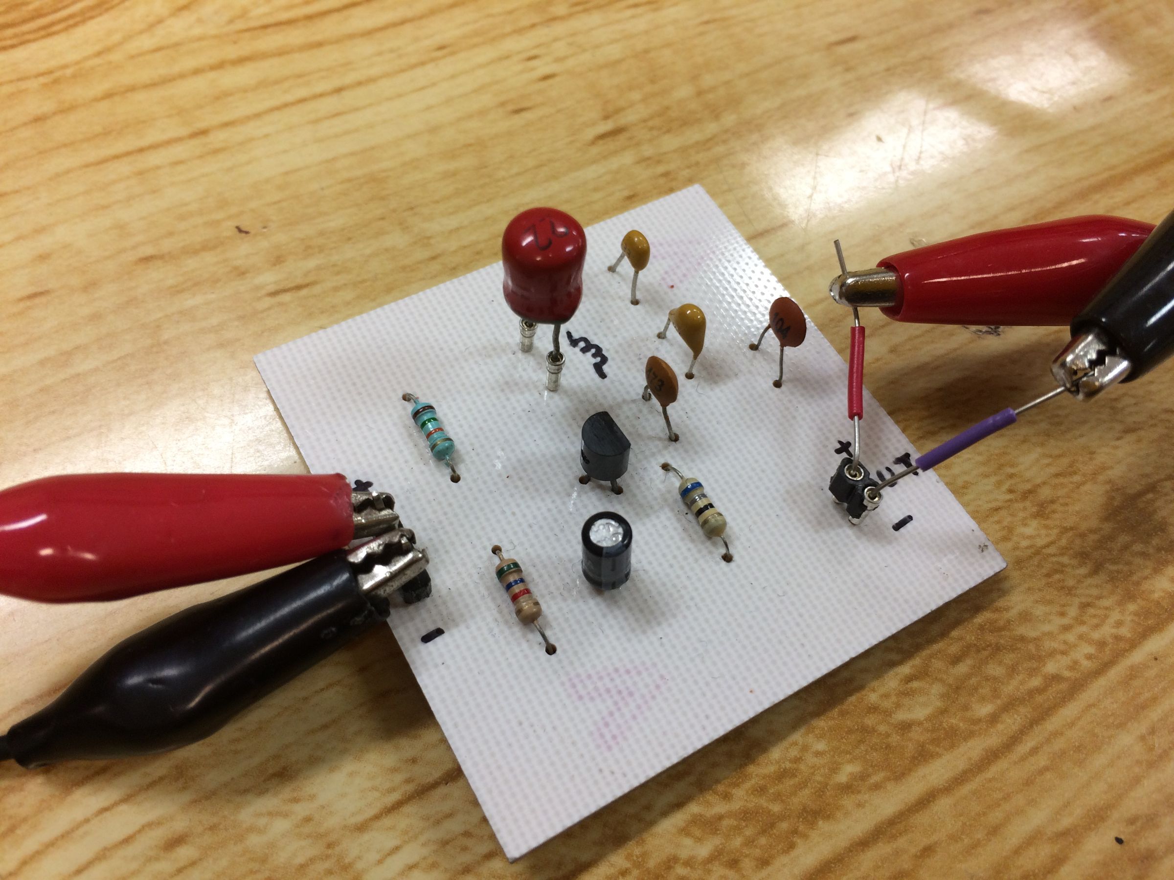 Make a Colpitts Oscillator! : 5 Steps - Instructables