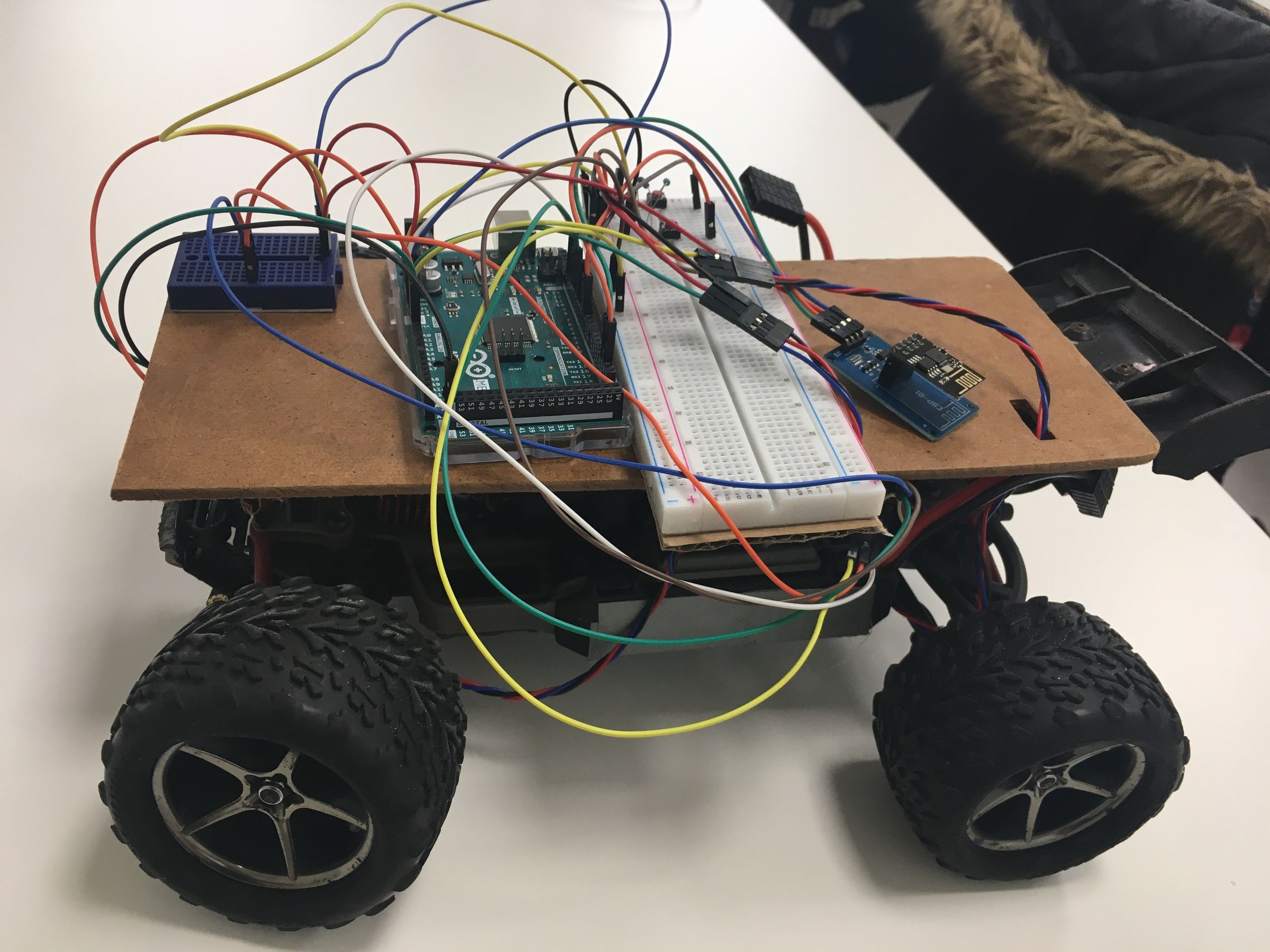 UCL Embedded - B0B the Linefollower : 9 Steps - Instructables