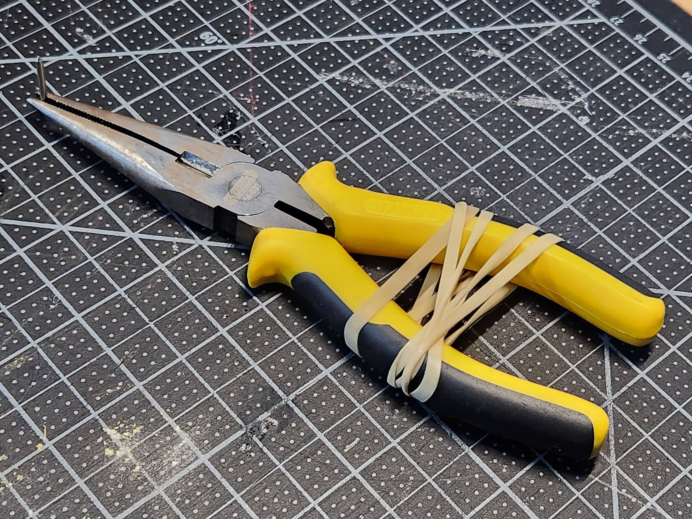 DIY Vinyl Weeding Tool Using Old Cricut Blades : 6 Steps (with Pictures ...