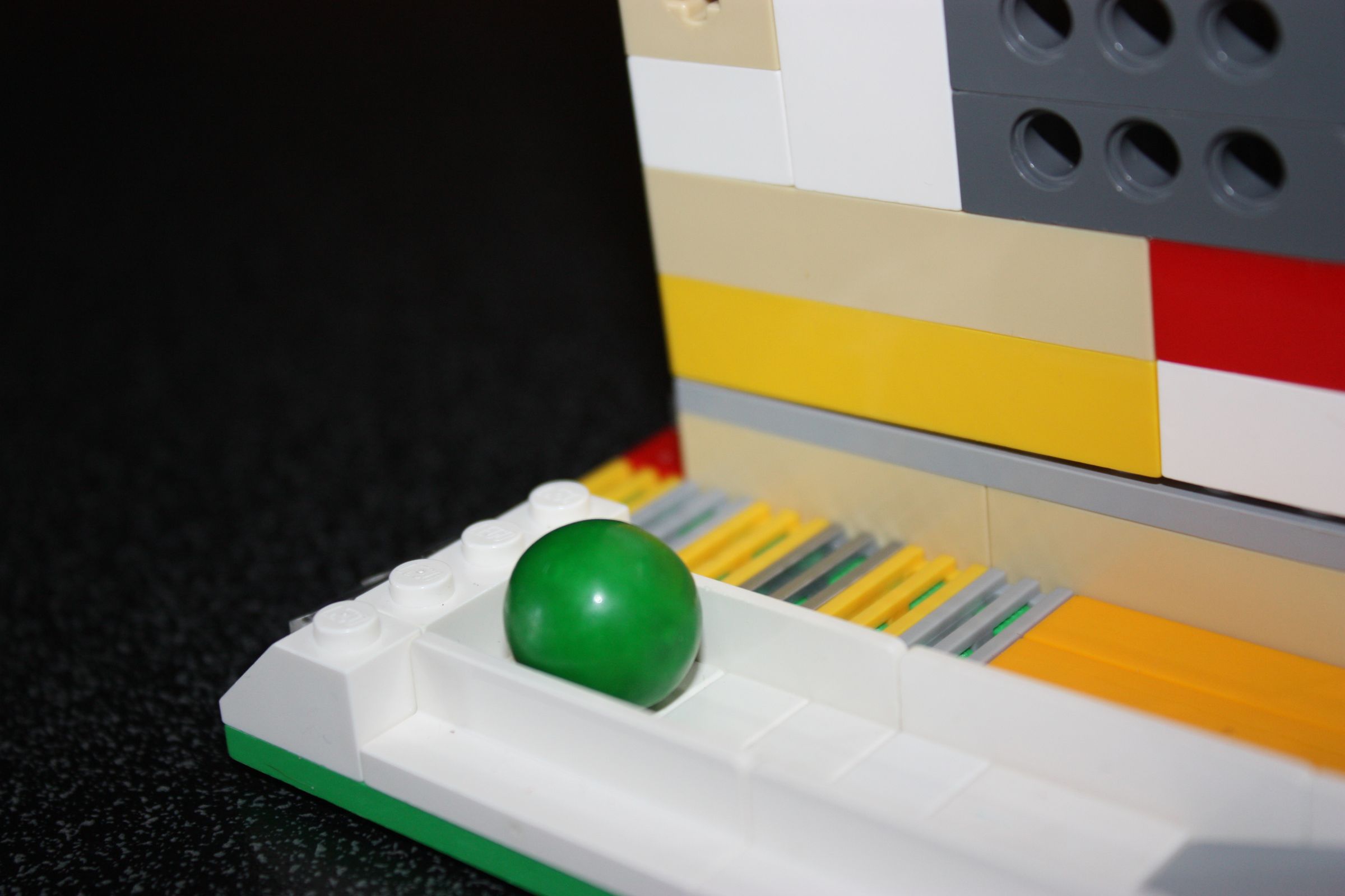 Lego Gumball Machine. - Instructables