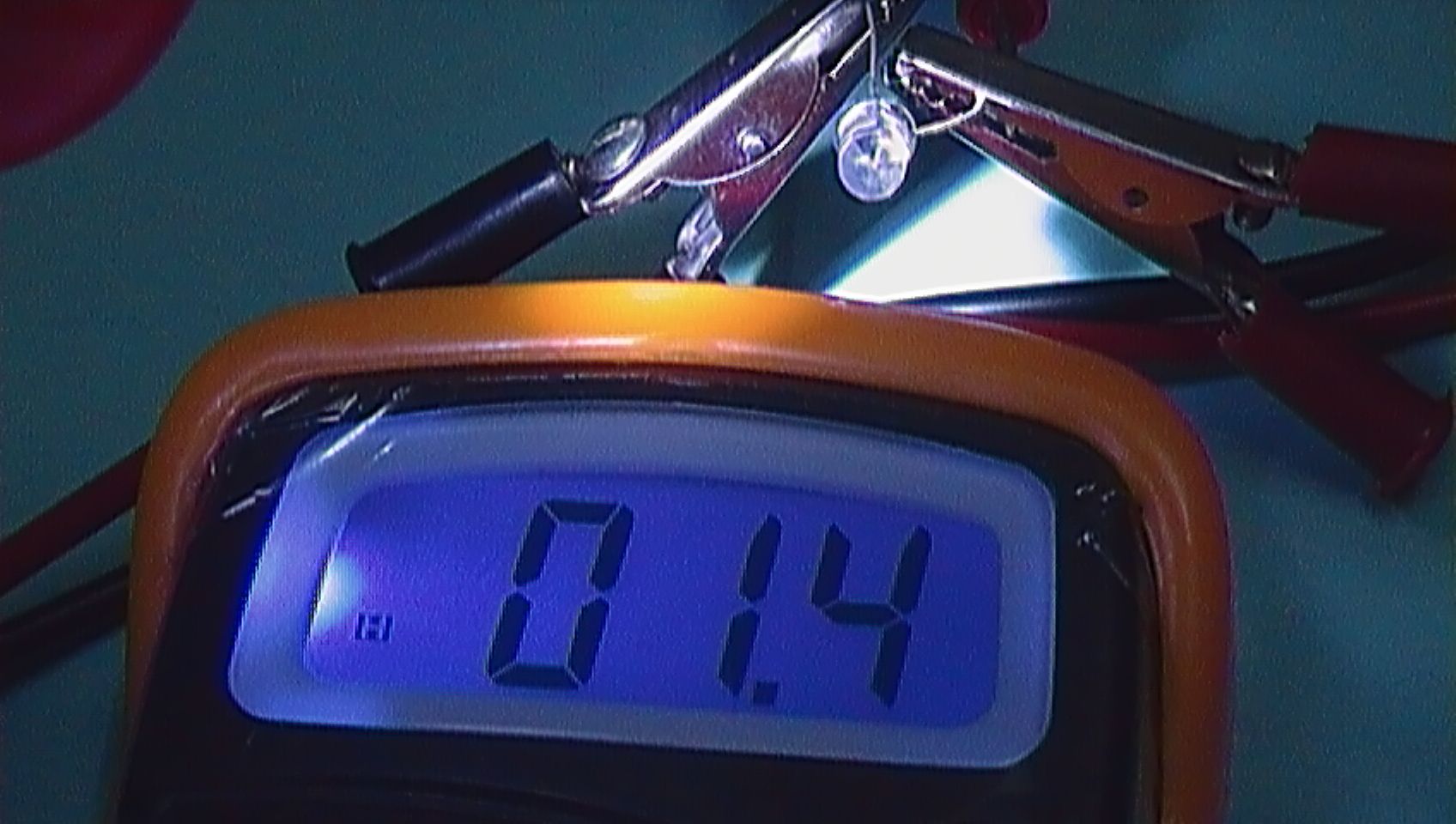 Solar Powered Clock Hack : 5 Steps - Instructables