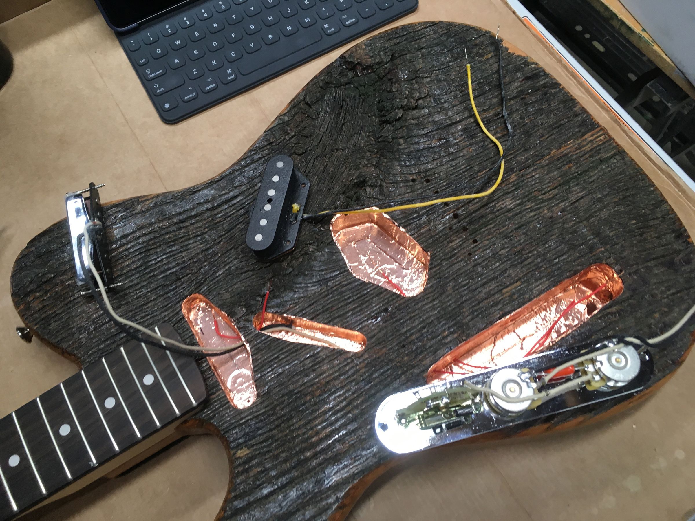 Barncaster Electric Guitar : 22 Steps (with Pictures) - Instructables