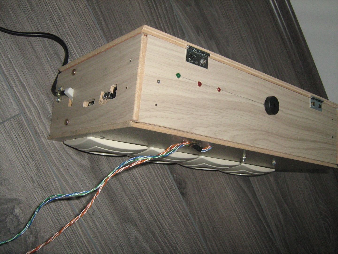 IoT NFT Aquaponic System Controler With WebApp (Intel Edison & Node.js ...