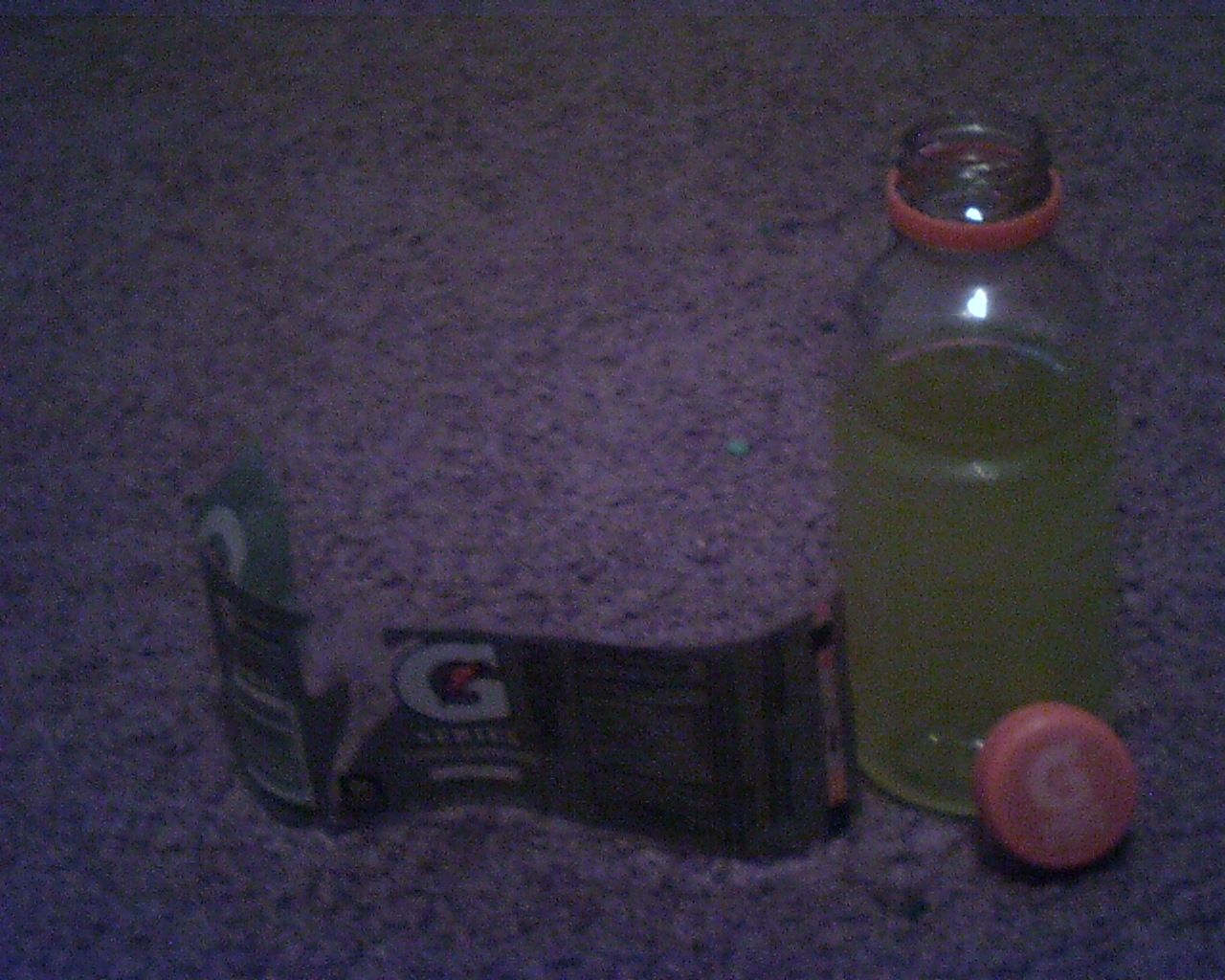 Glowing Gatorade Trick : 5 Steps - Instructables