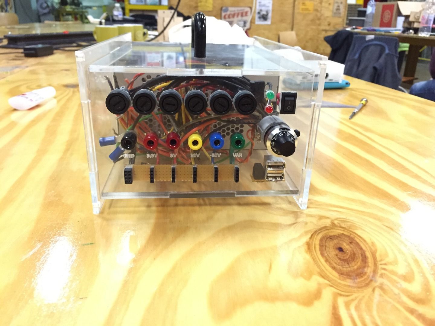 Variable ATX Bench Powersupply - FabLab Edition : 5 Steps (with Pictures) - Instructables