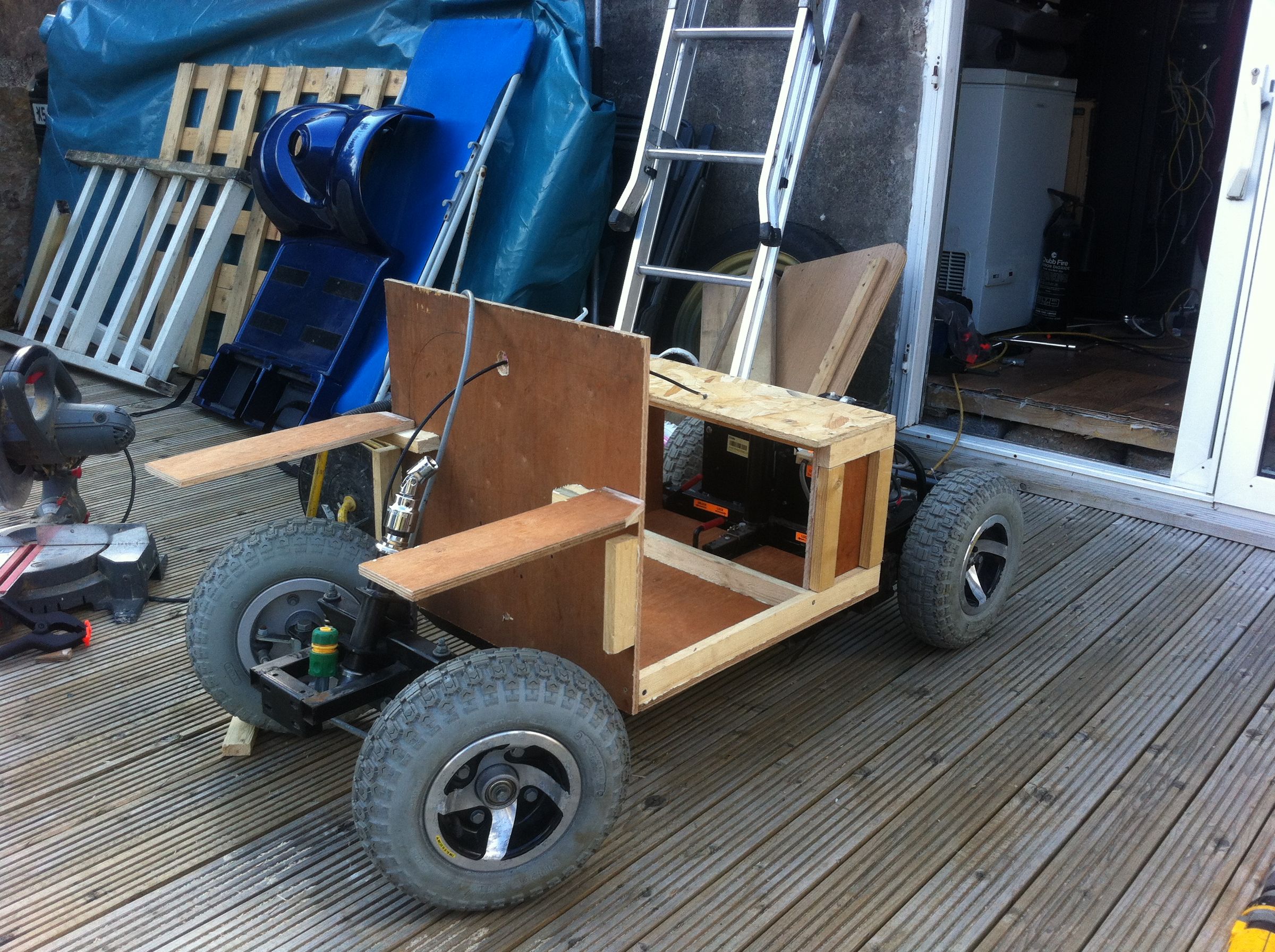 Mobility Scooter Kids Jeep : 7 Steps (with Pictures) - Instructables