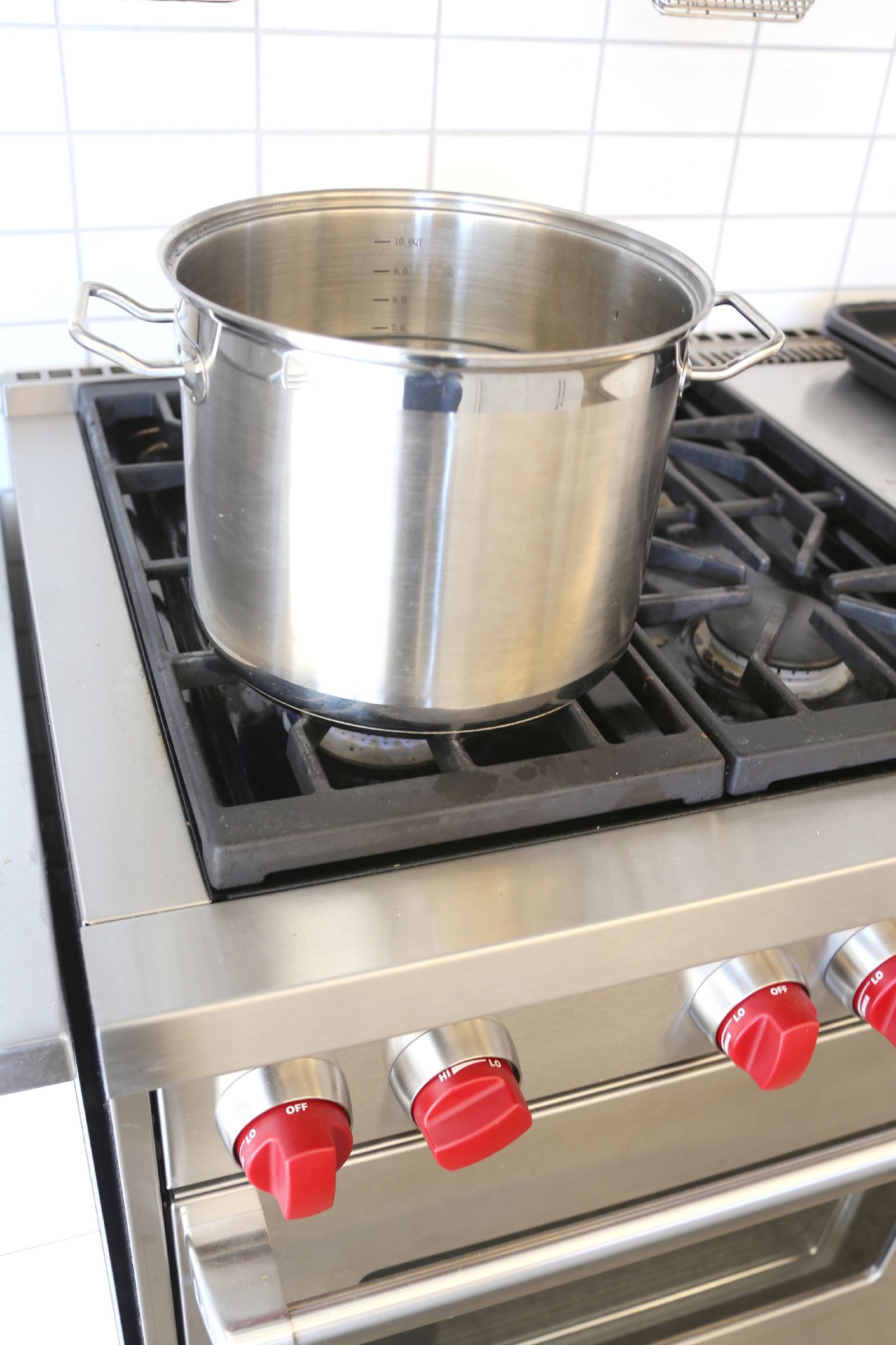 How to Distill Water : 6 Steps (with Pictures) - Instructables