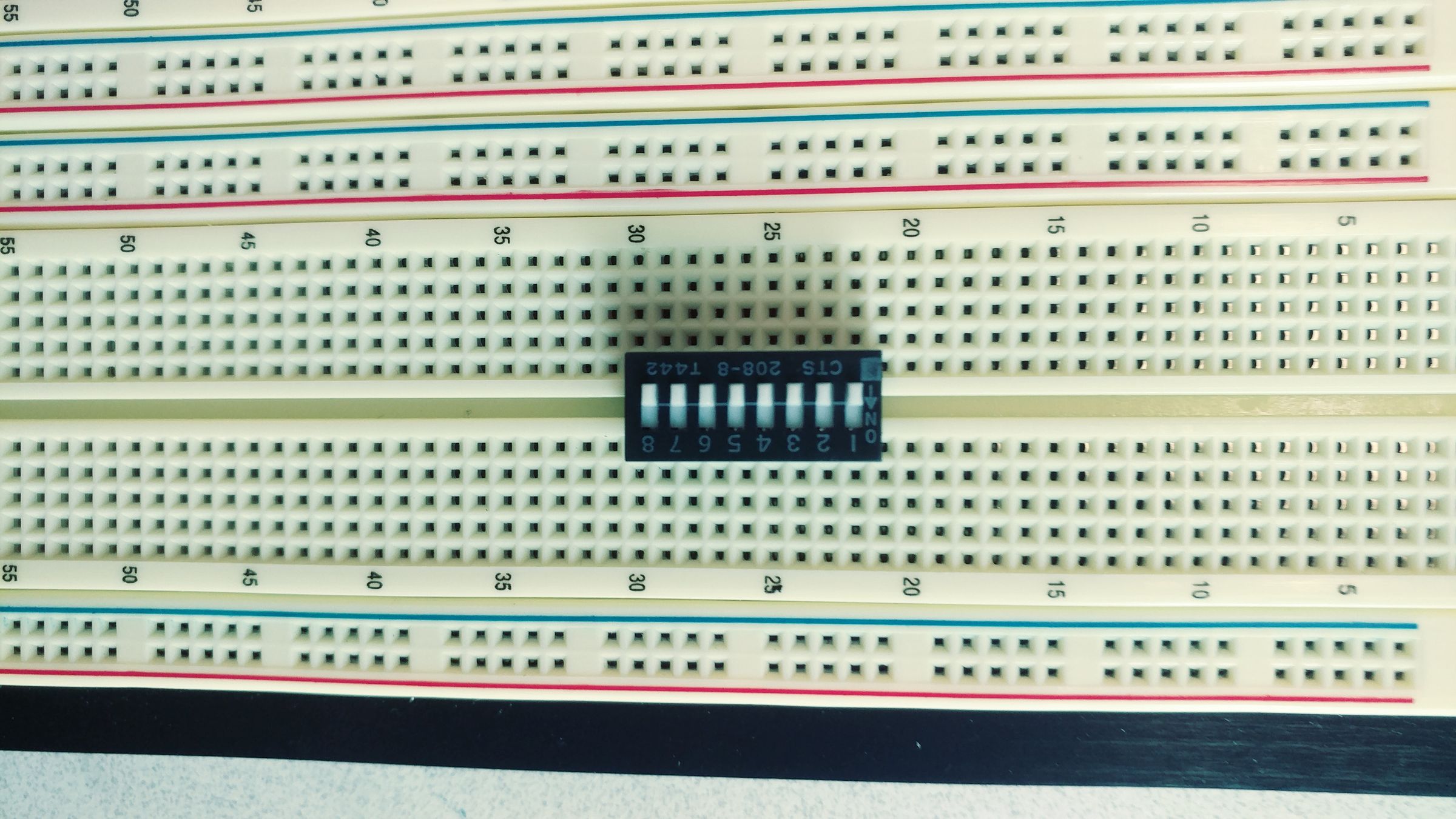 How to Make a Simple LED Circuit : 10 Steps - Instructables
