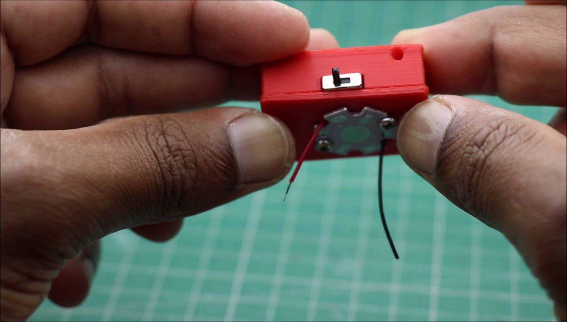 How to Make Mini Rechargeable Powerful LED Light : 8 Steps (with ...