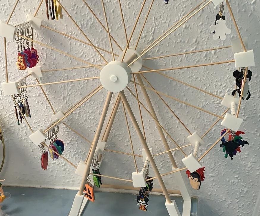 Ferris Wheel Keychain Display : 3 Steps - Instructables