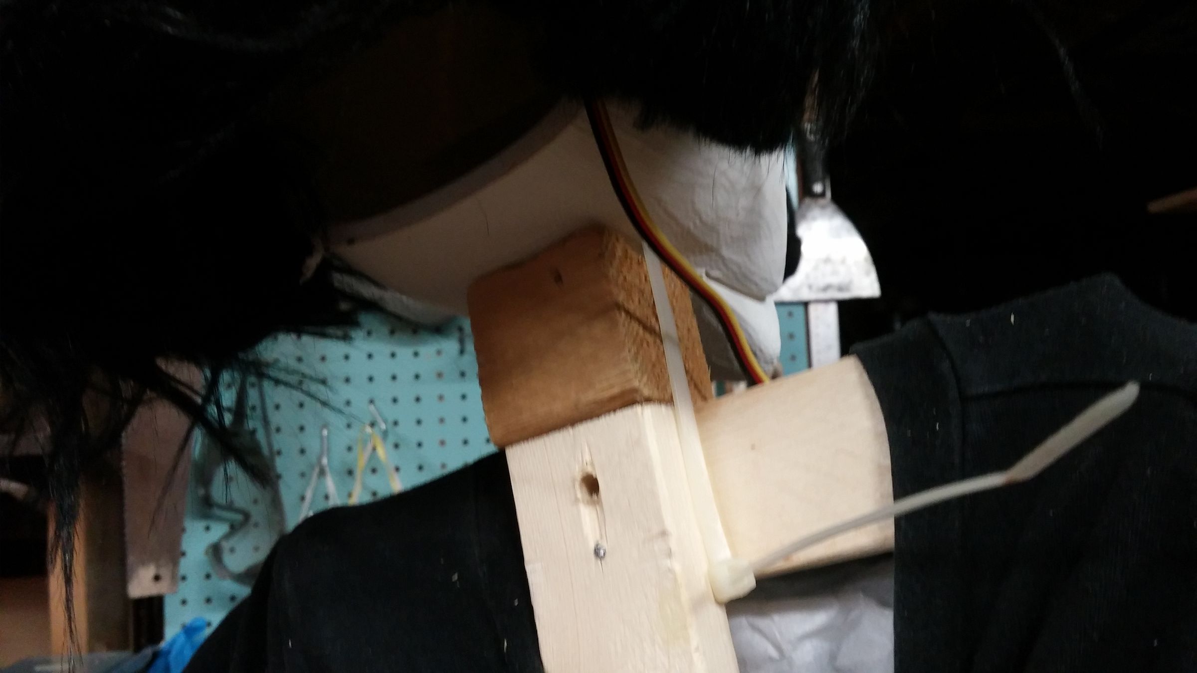 Remote Controlled Billy From Saw : 12 Steps (with Pictures) - Instructables