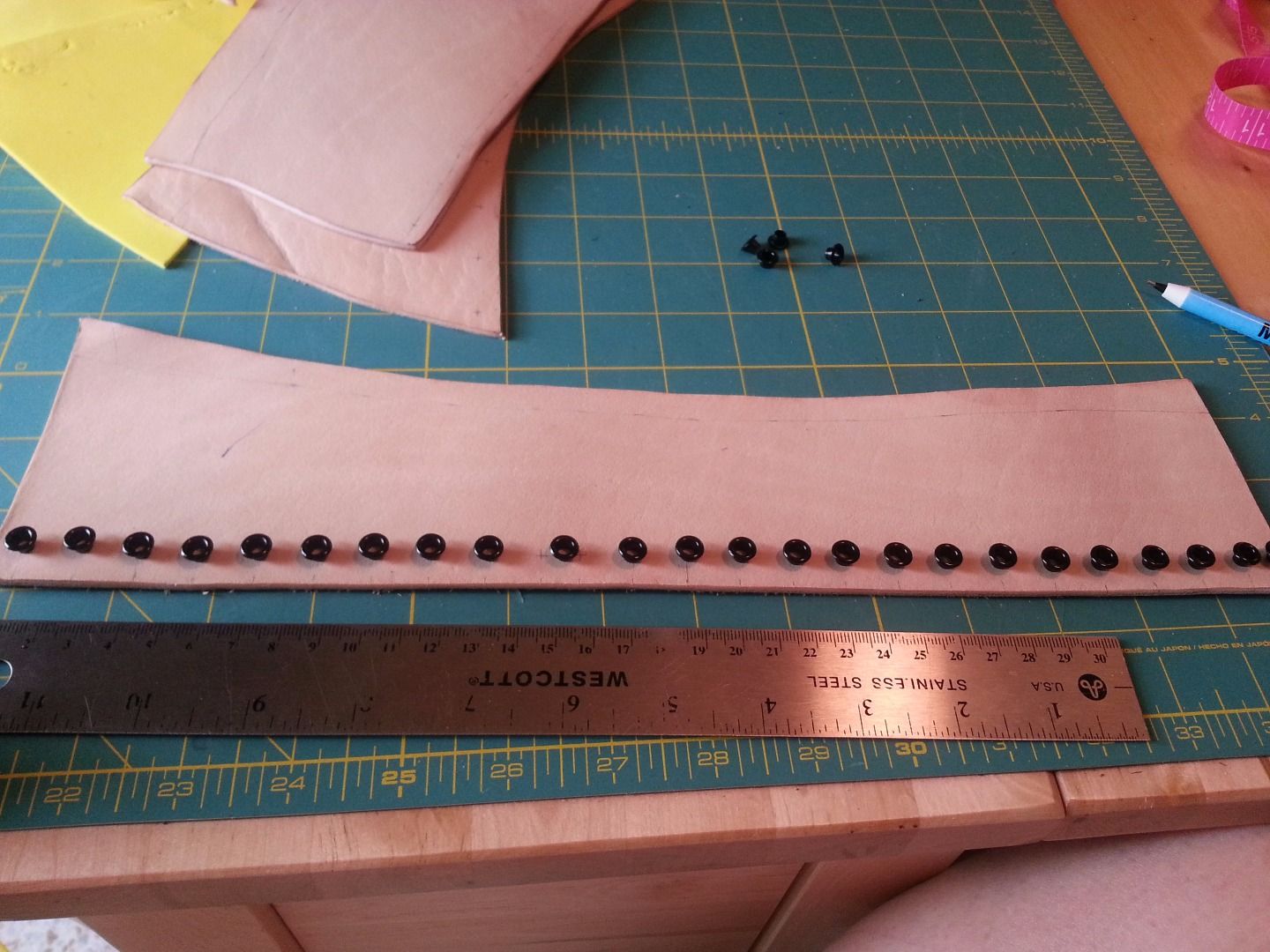 Custom Leather Corset : 7 Steps (with Pictures) - Instructables