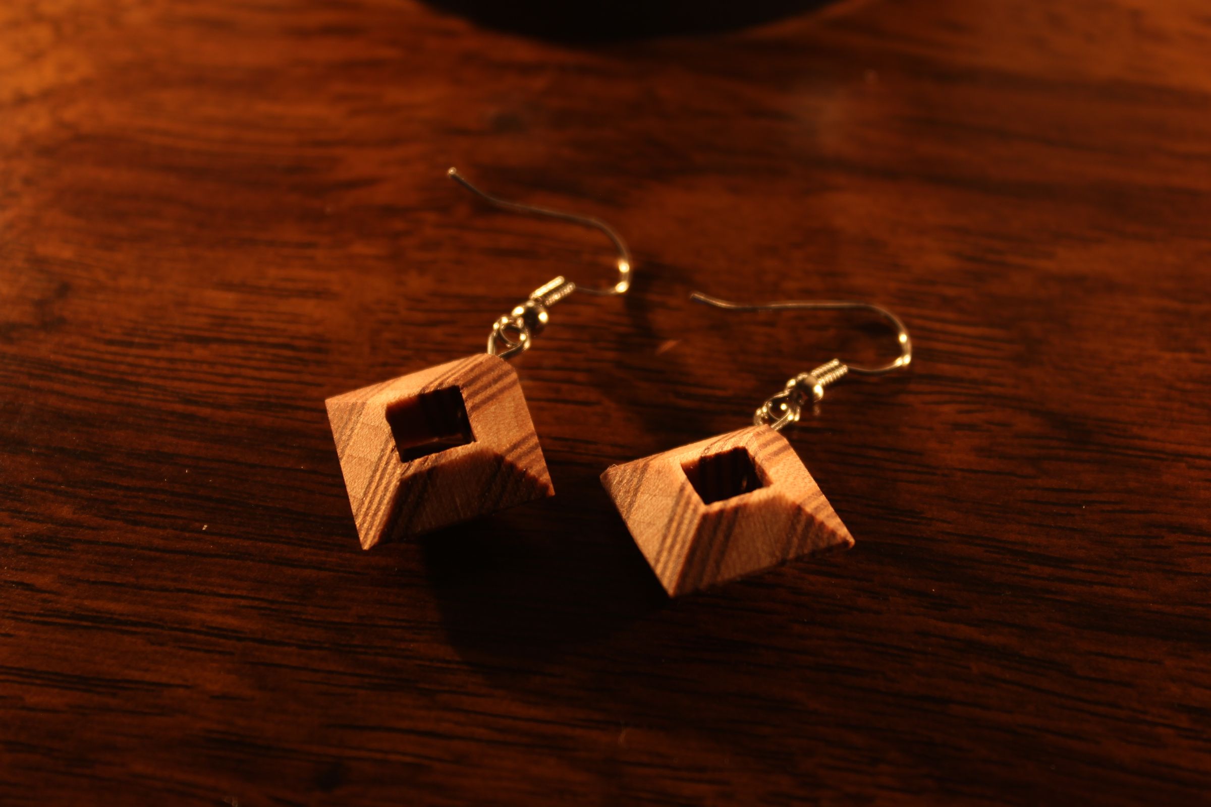 Wooden Earings for Free : 3 Steps (with Pictures) - Instructables
