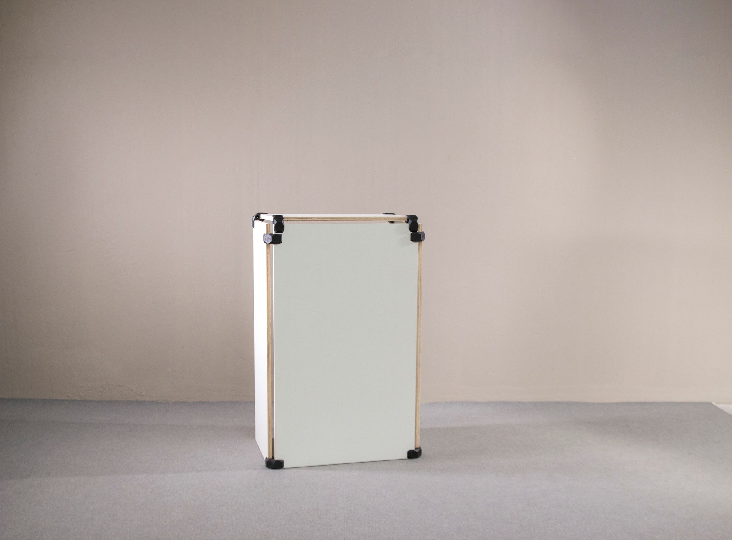 Pop Up Shop DIY Modern Counter : 5 Steps - Instructables